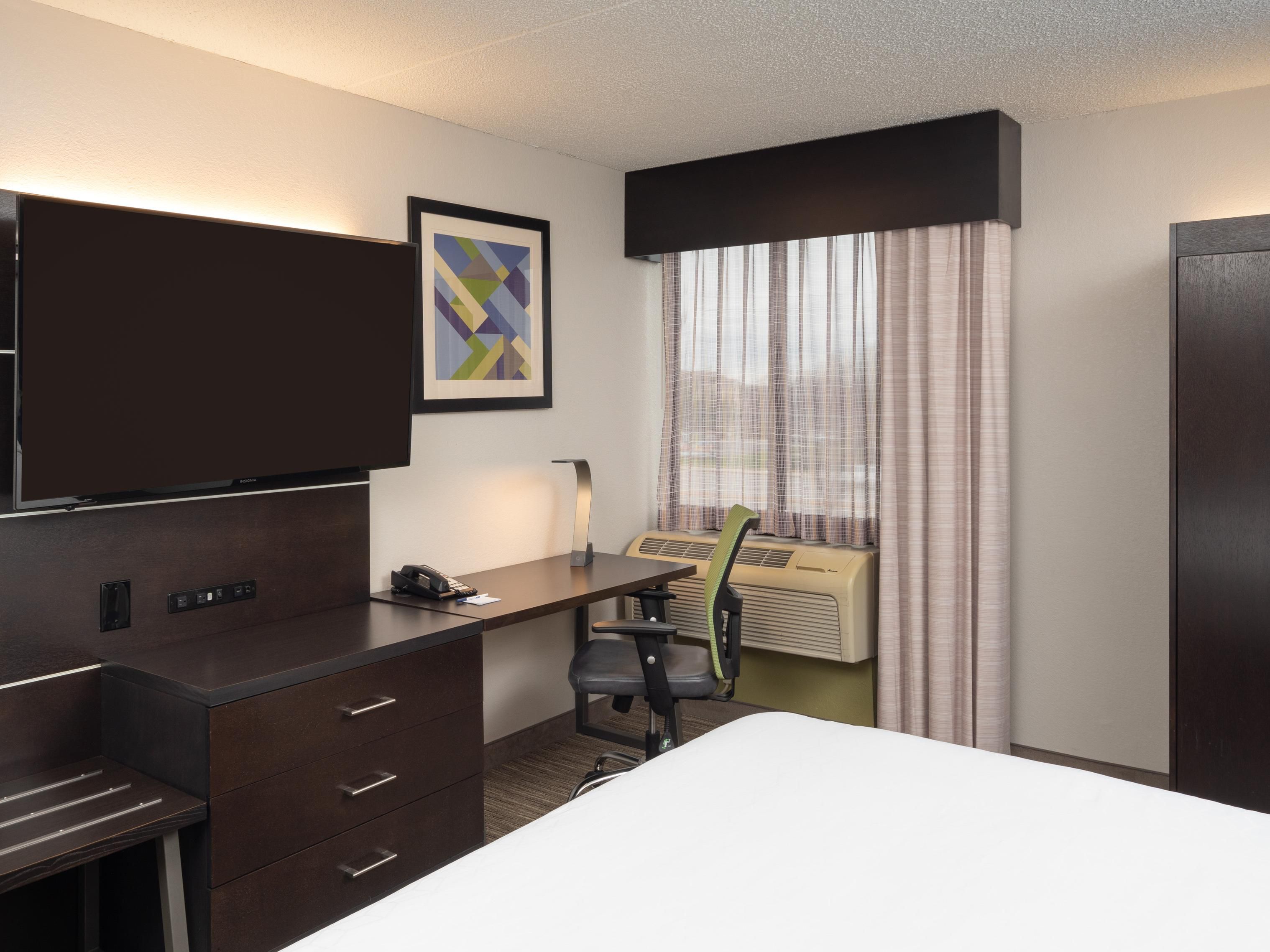 Holiday Inn Express Rochester - Greece Guest Room & Suite Options