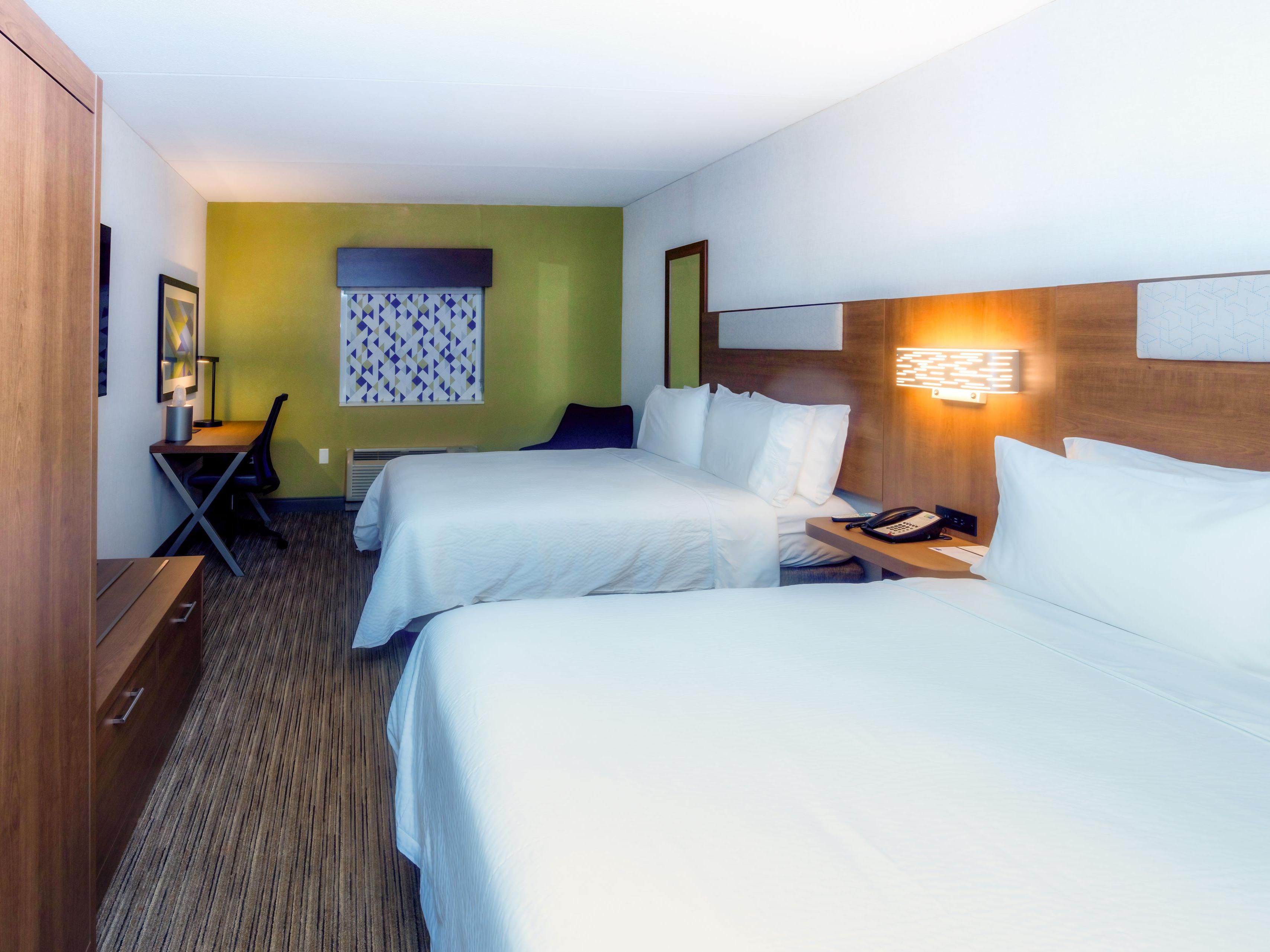 Hotels Near Fenway Park | Holiday Inn Express Boston - Saugus