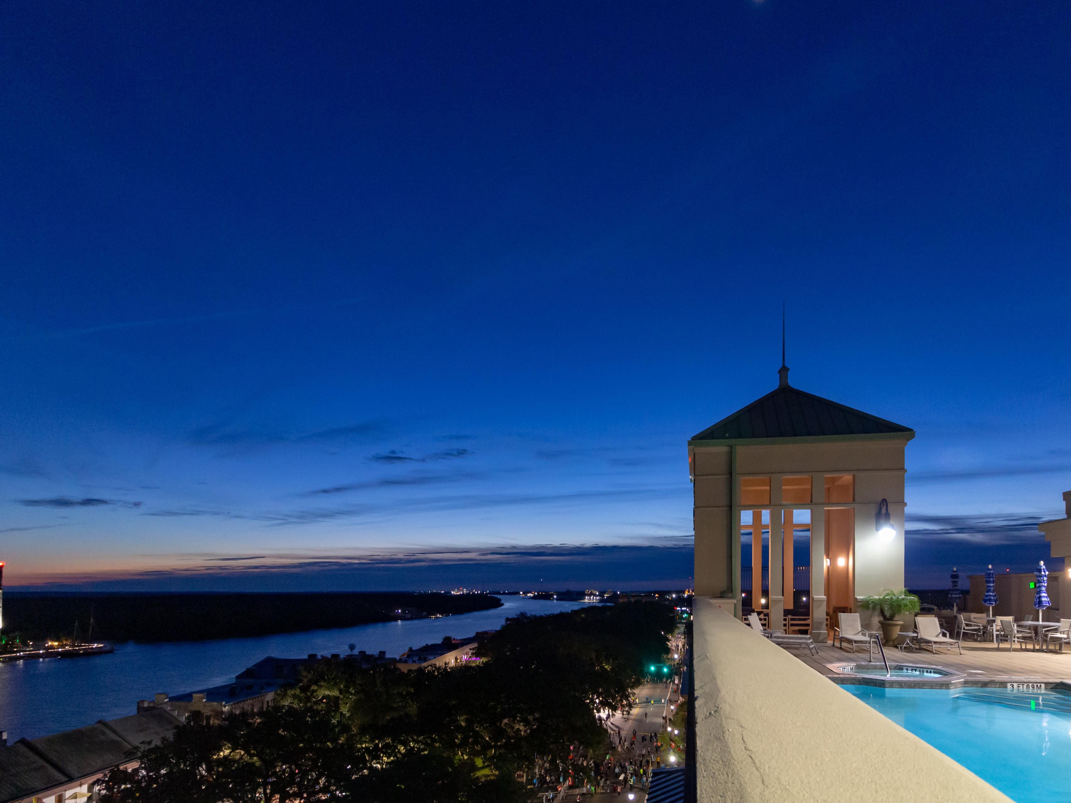 Savannah Hotel on the River | Holiday Inn Express Savannah-Historic ...