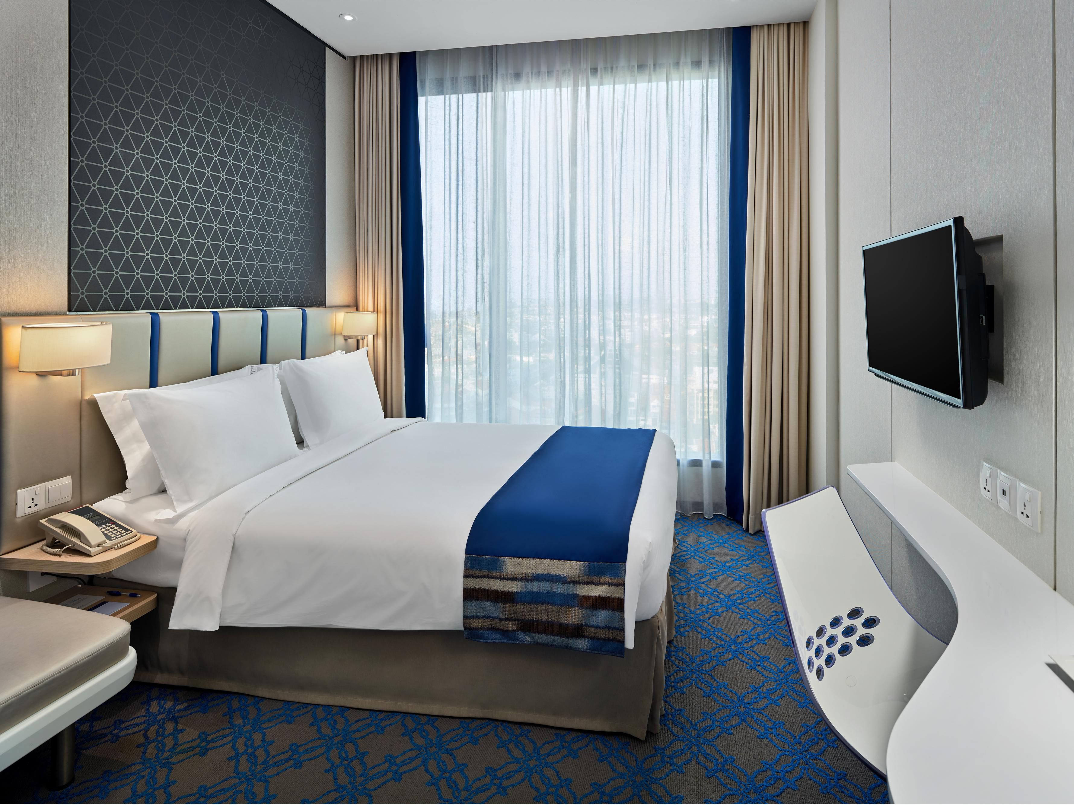 Holiday Inn Express Singapore Katong Guest Room & Suite Options