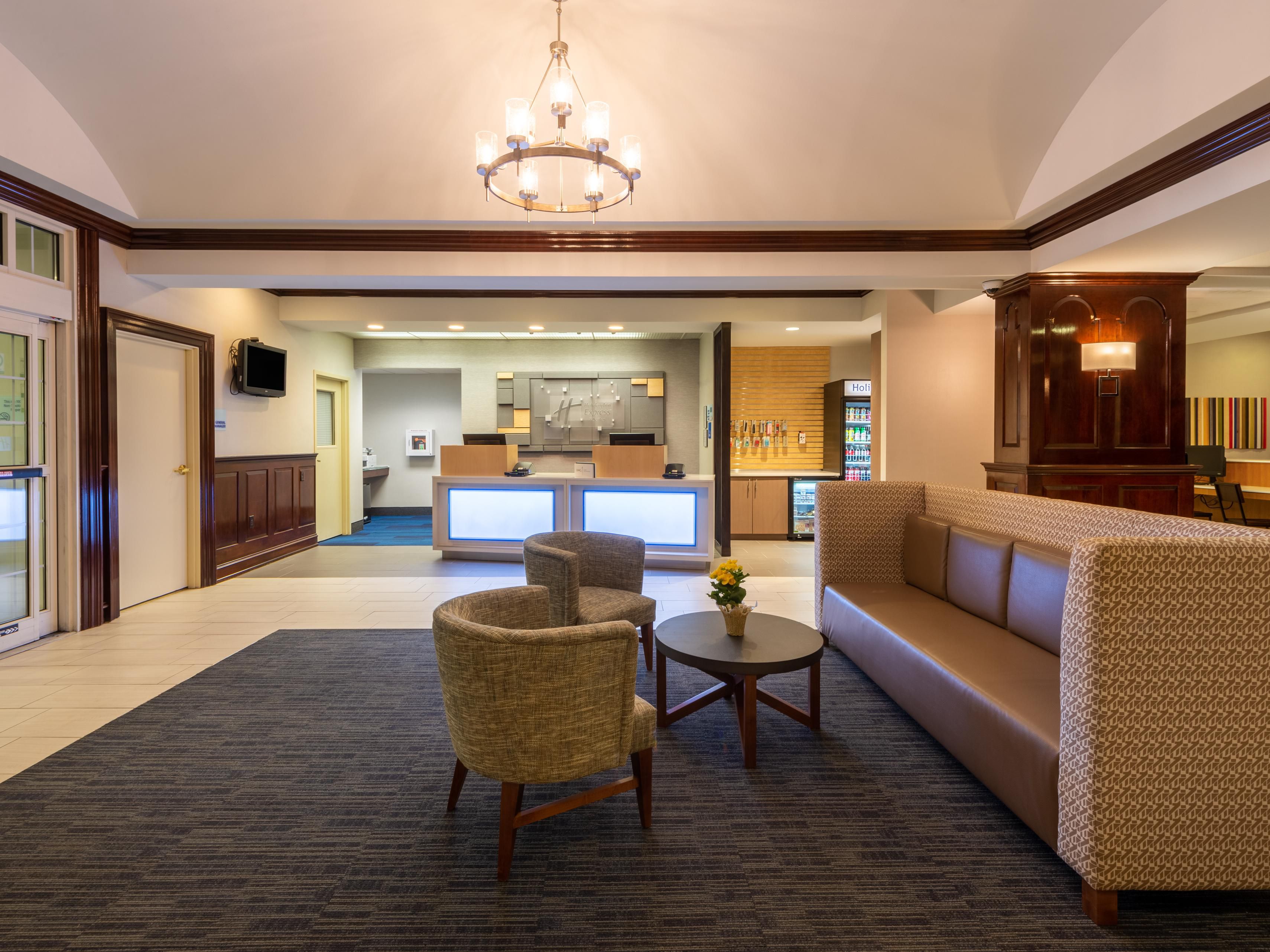 Affordable Penn State Hotel | Holiday Inn Express State College ...