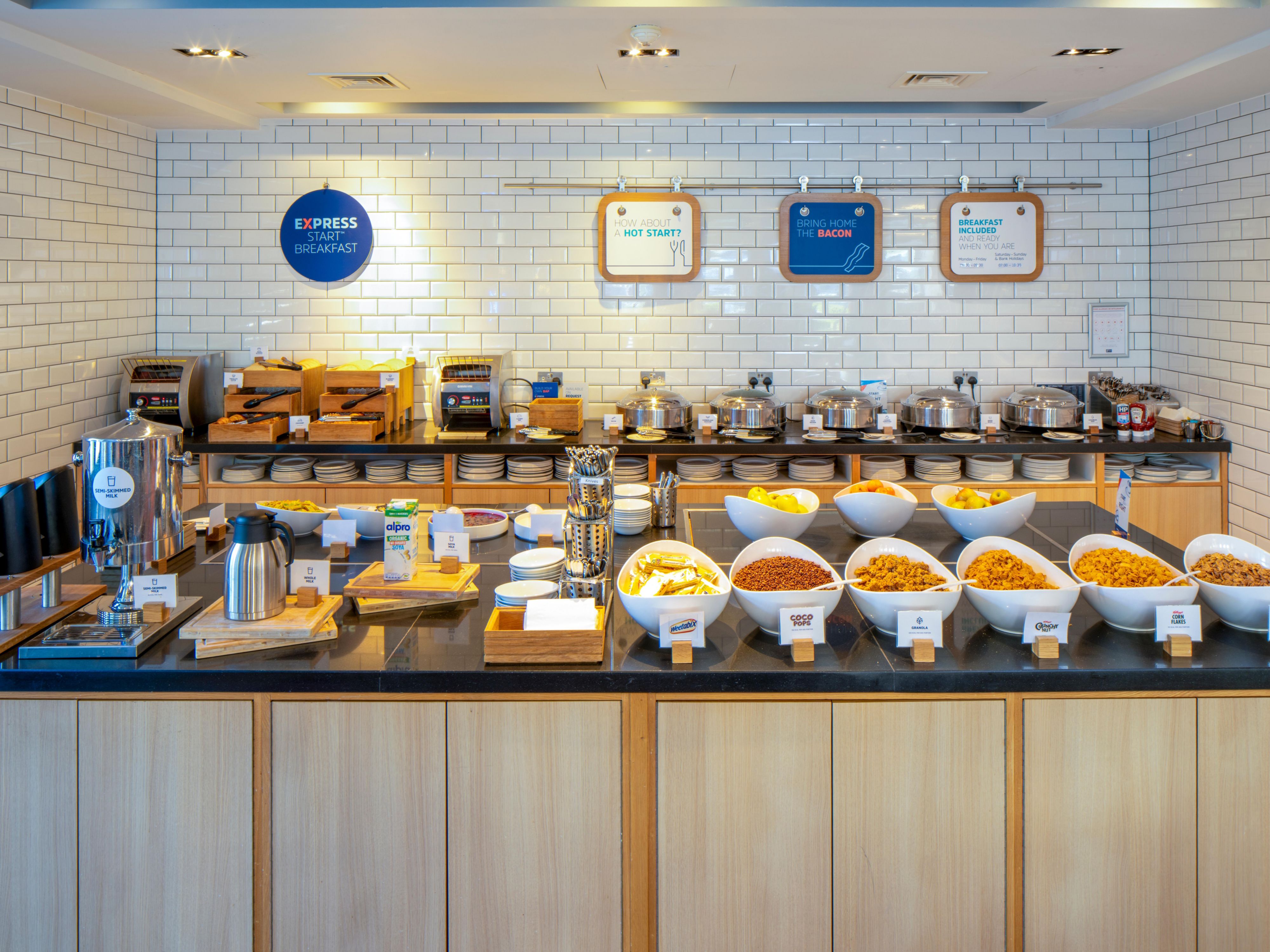 Epsom Hotels: Holiday Inn Express London - Epsom Downs