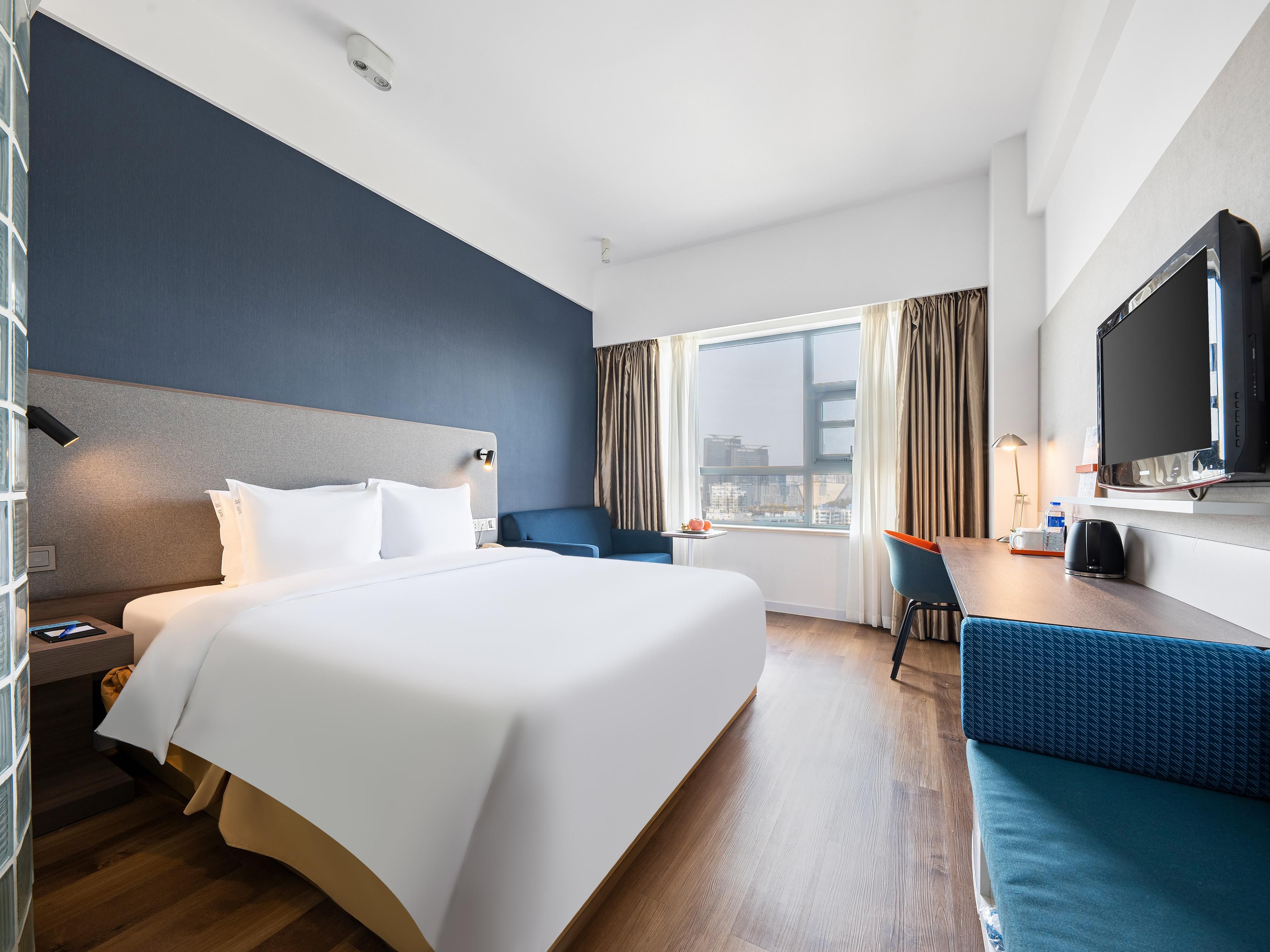 Holiday Inn Express Suzhou Changjiang Guest Room & Suite Options