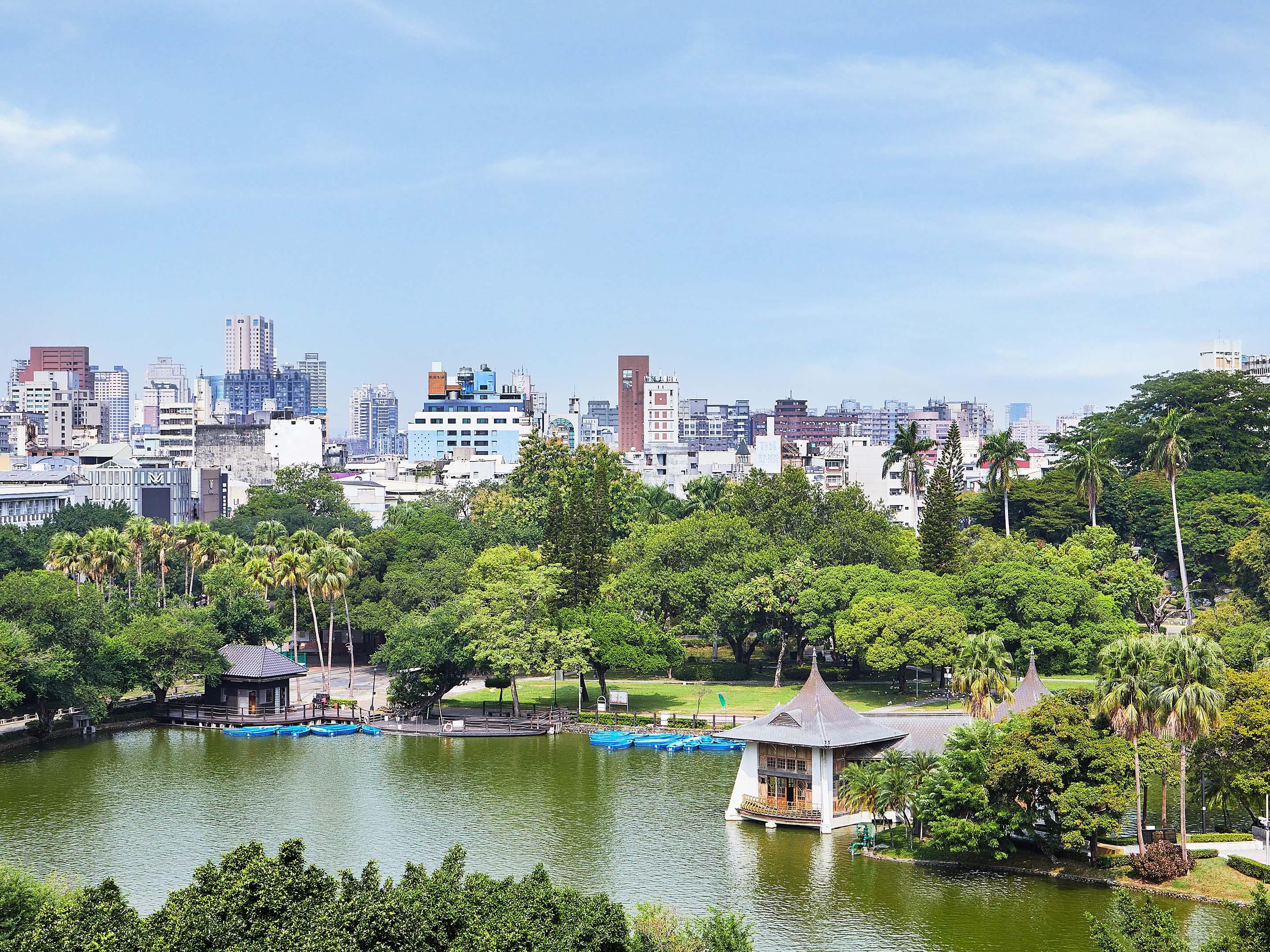 Hotel in Taichung City, Taiwan | Holiday Inn Express Taichung Park