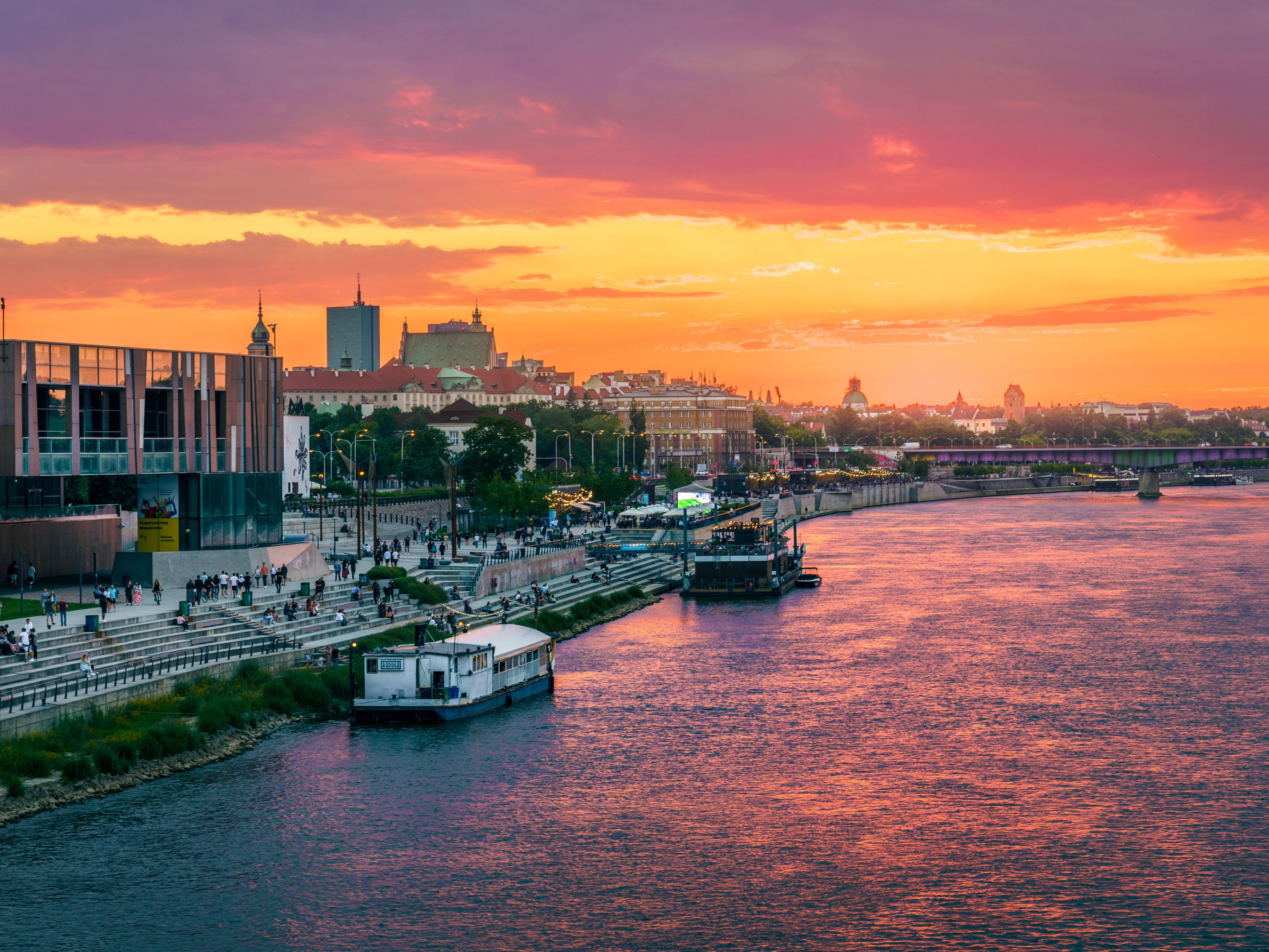 Holiday Inn Express Warsaw - The HUB - Warsaw,