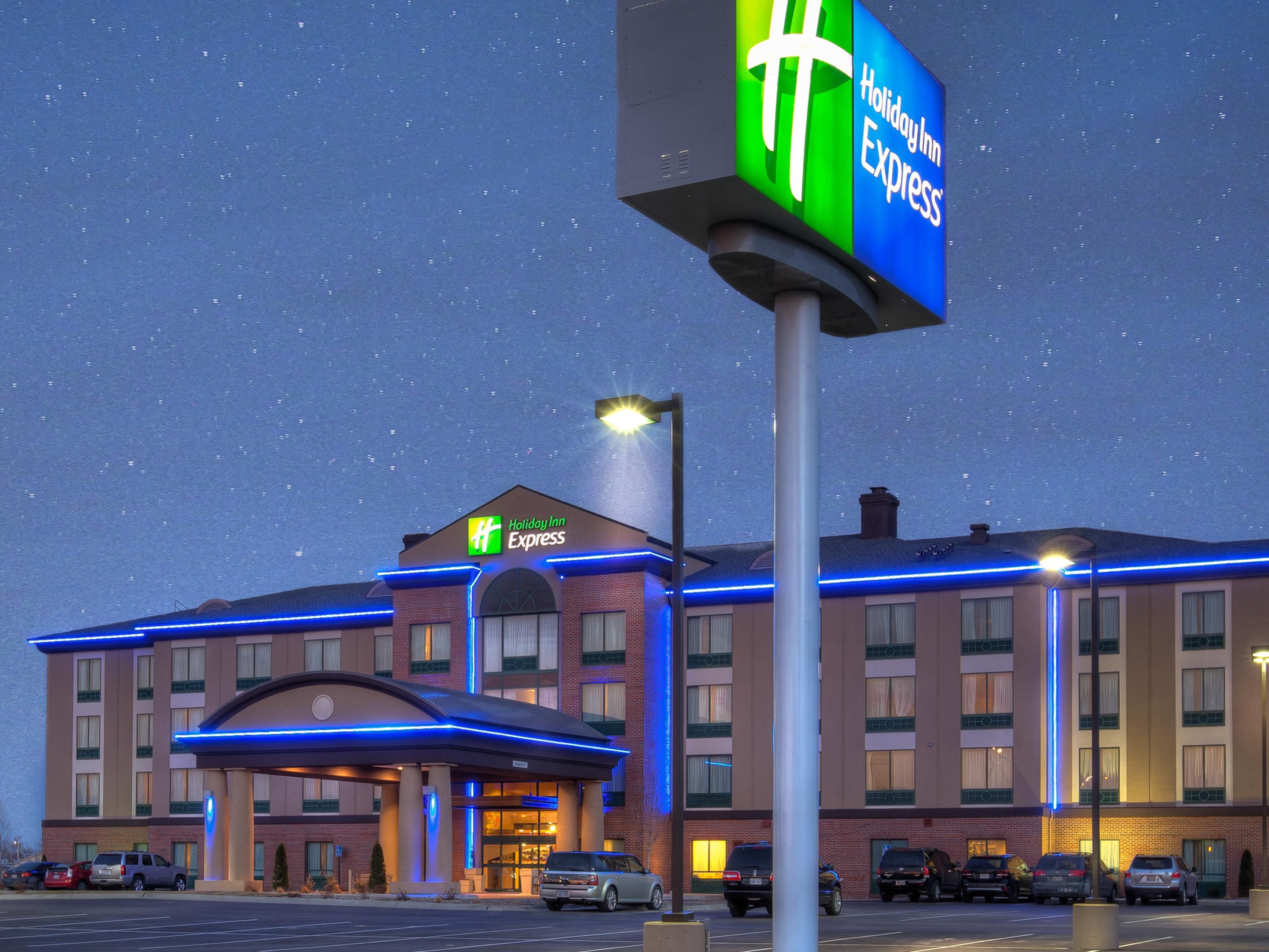 Wichita Hotels | Holiday Inn Express Wichita South