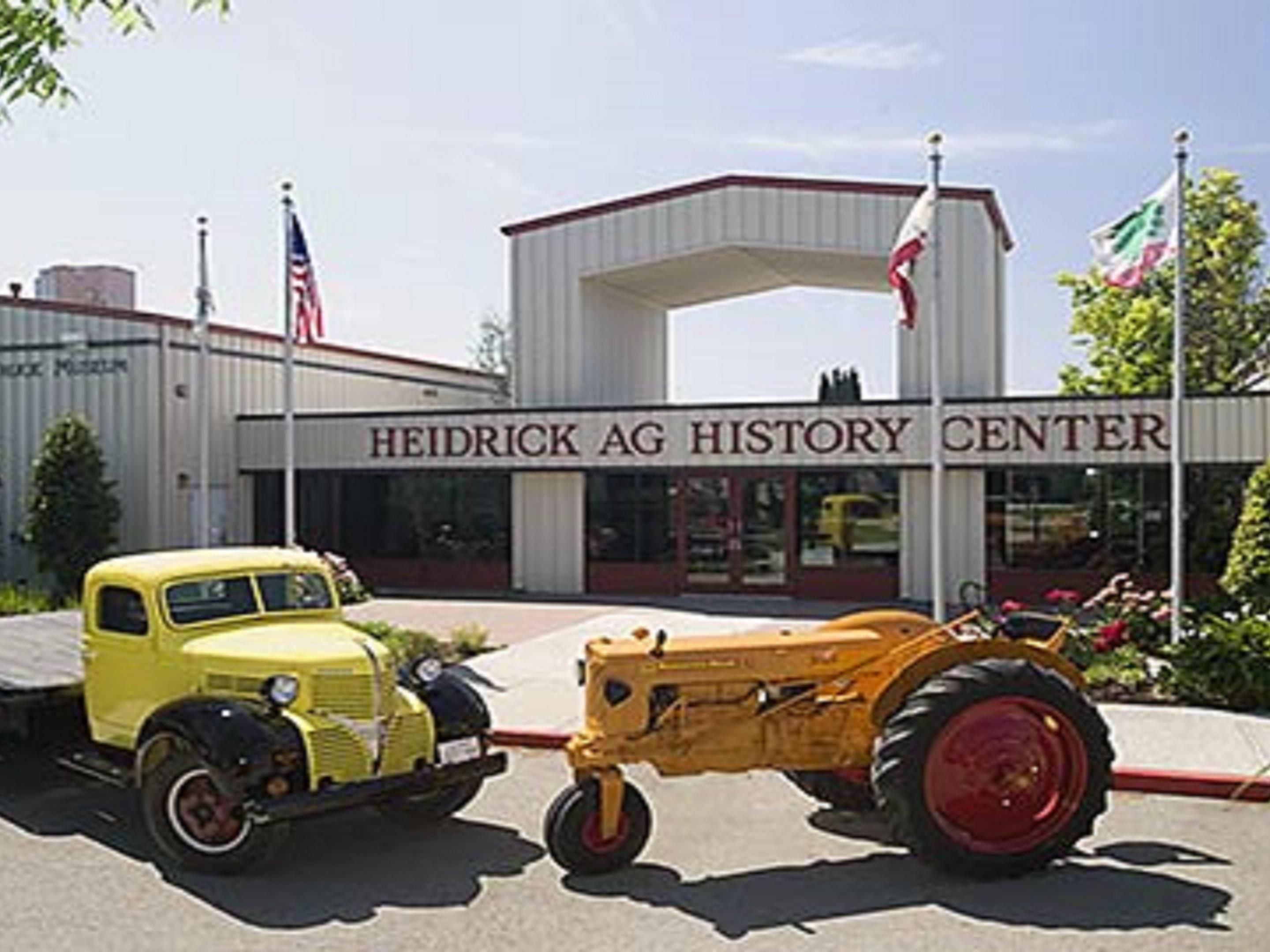 Hotels near Sacramento International Airport | Holiday Inn Express Woodland