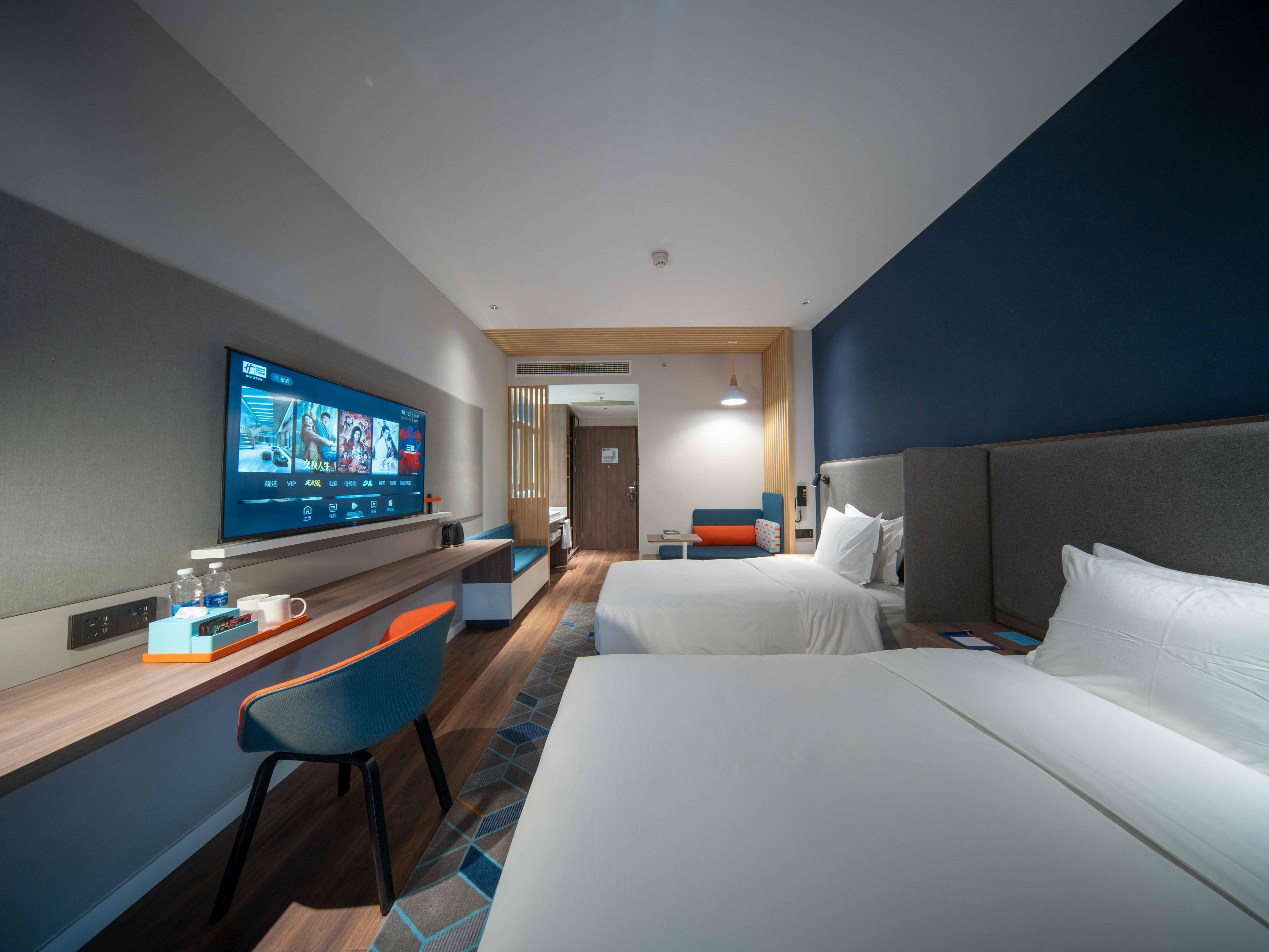 A business hotel nearby Zhengzhou South Passenger Station