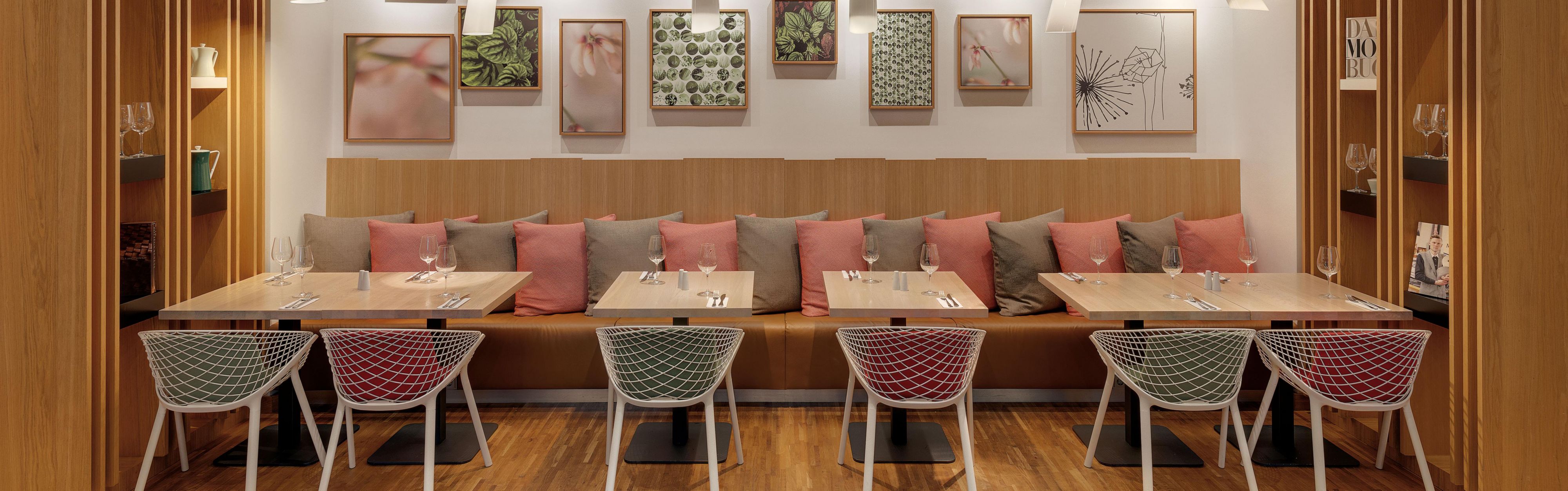 Restaurants Near Holiday Inn Frankfurt - Alte Oper