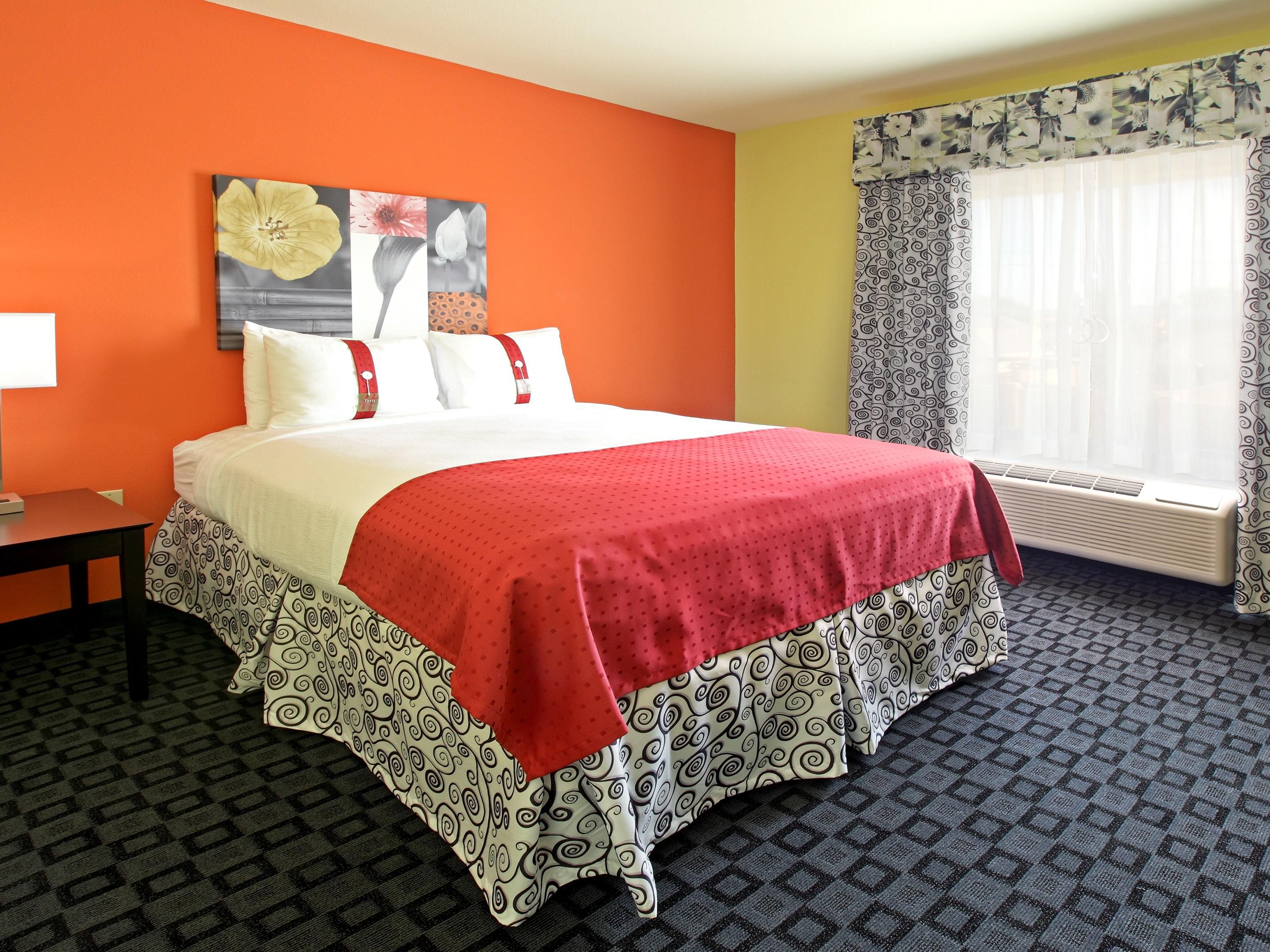 Hotels in Garland, TX with Indoor Pool | Holiday Inn Dallas - Garland