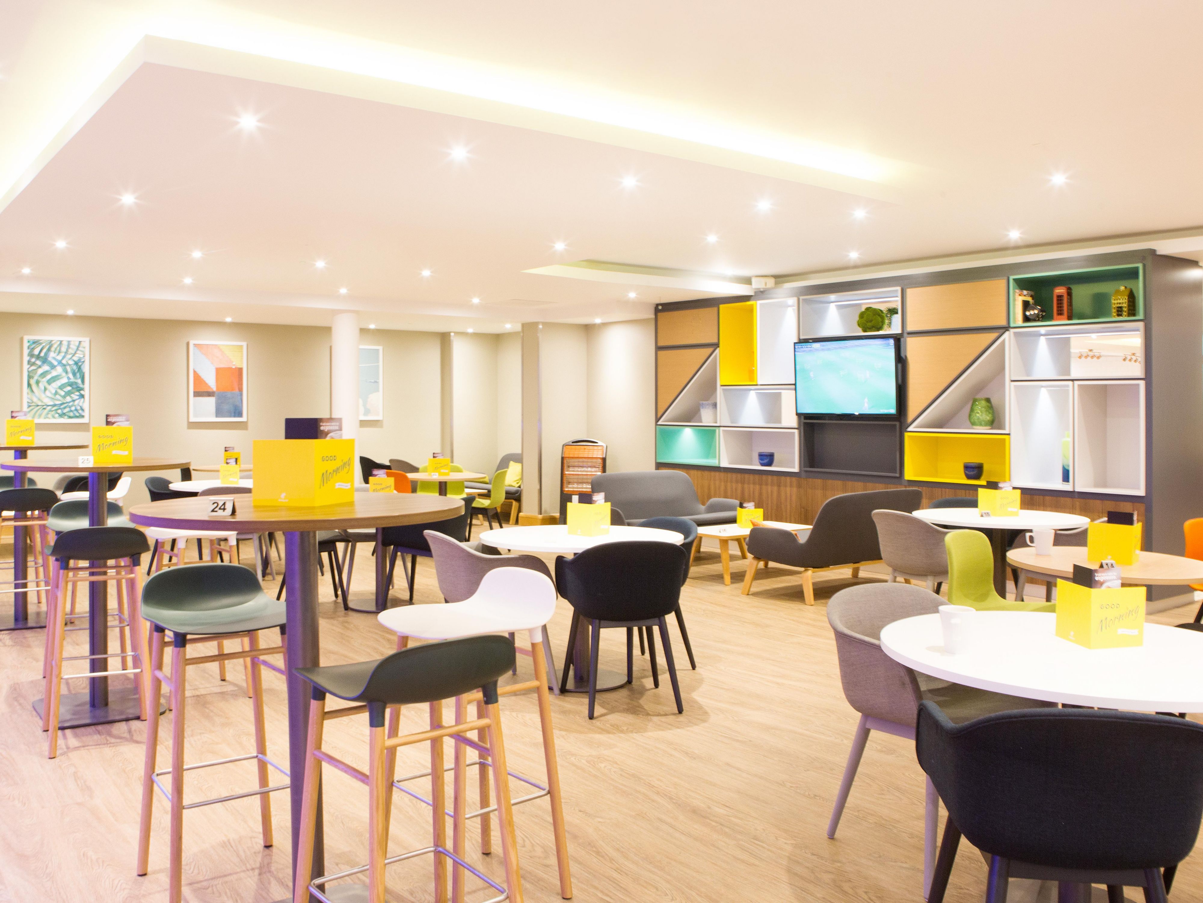 Gatwick Airport Hotels (LGA) | Holiday Inn London - Gatwick Airport