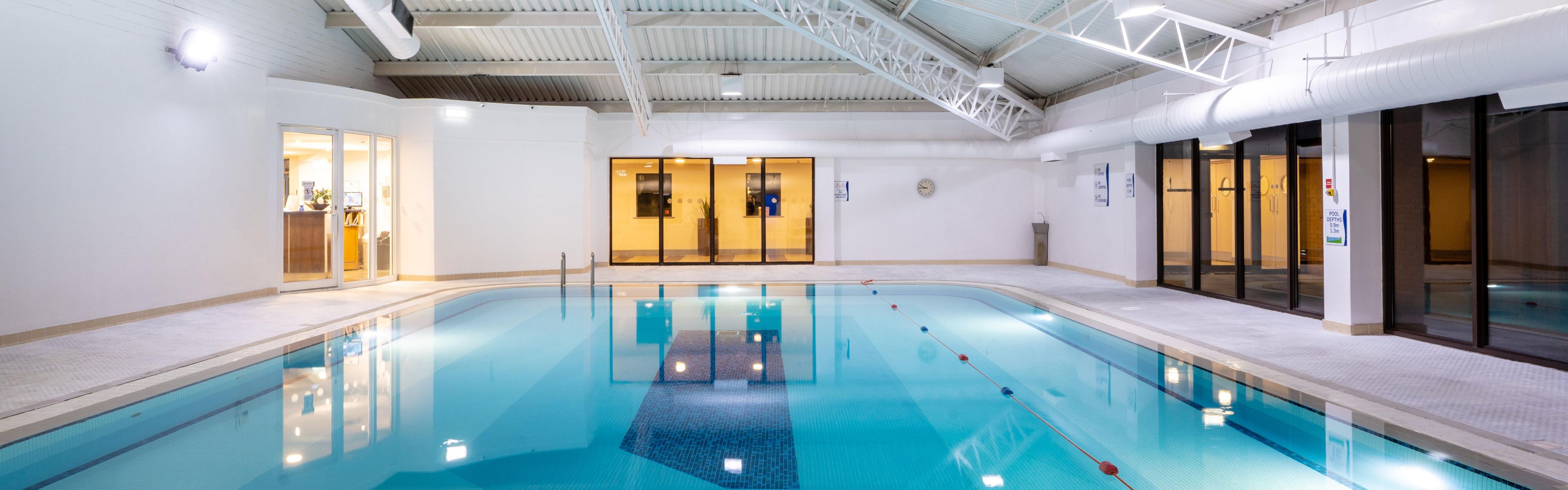 Holiday Inn Gloucester - Cheltenham - Free Internet & More