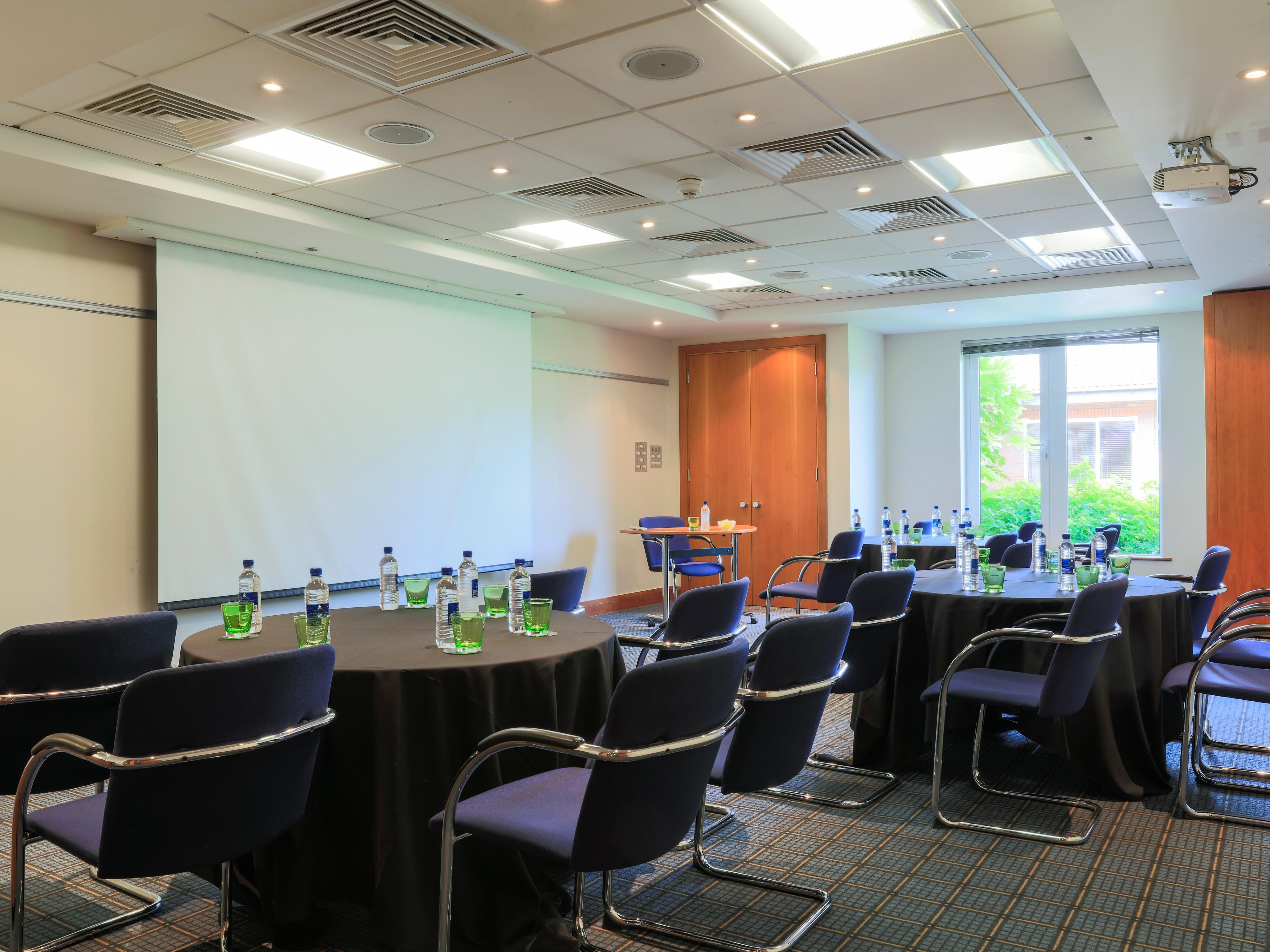 Meeting rooms in Guildford, Surrey | Holiday Inn Guildford - Hotel ...