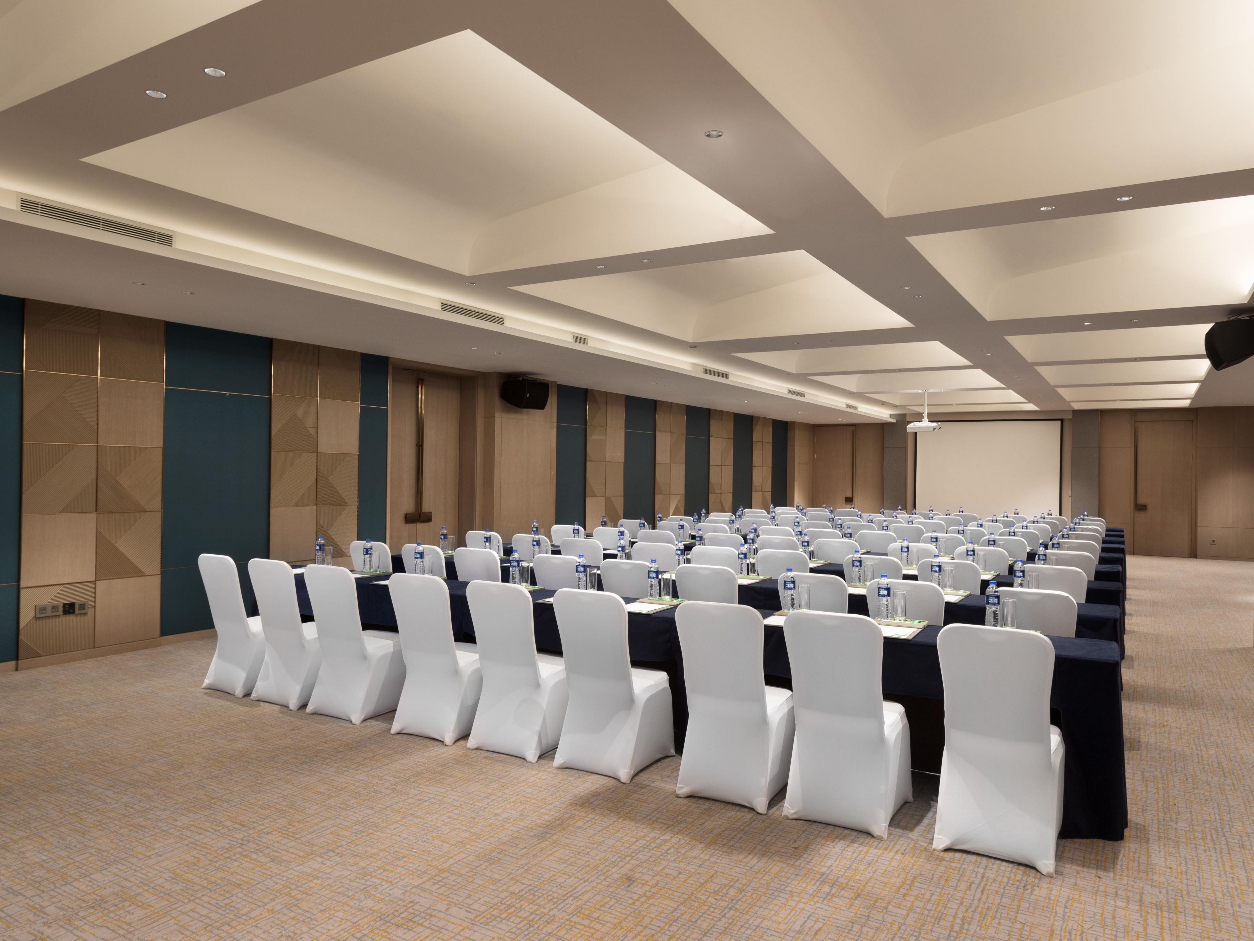 Holiday Inn Guiyang City Center, an IHG Hotel