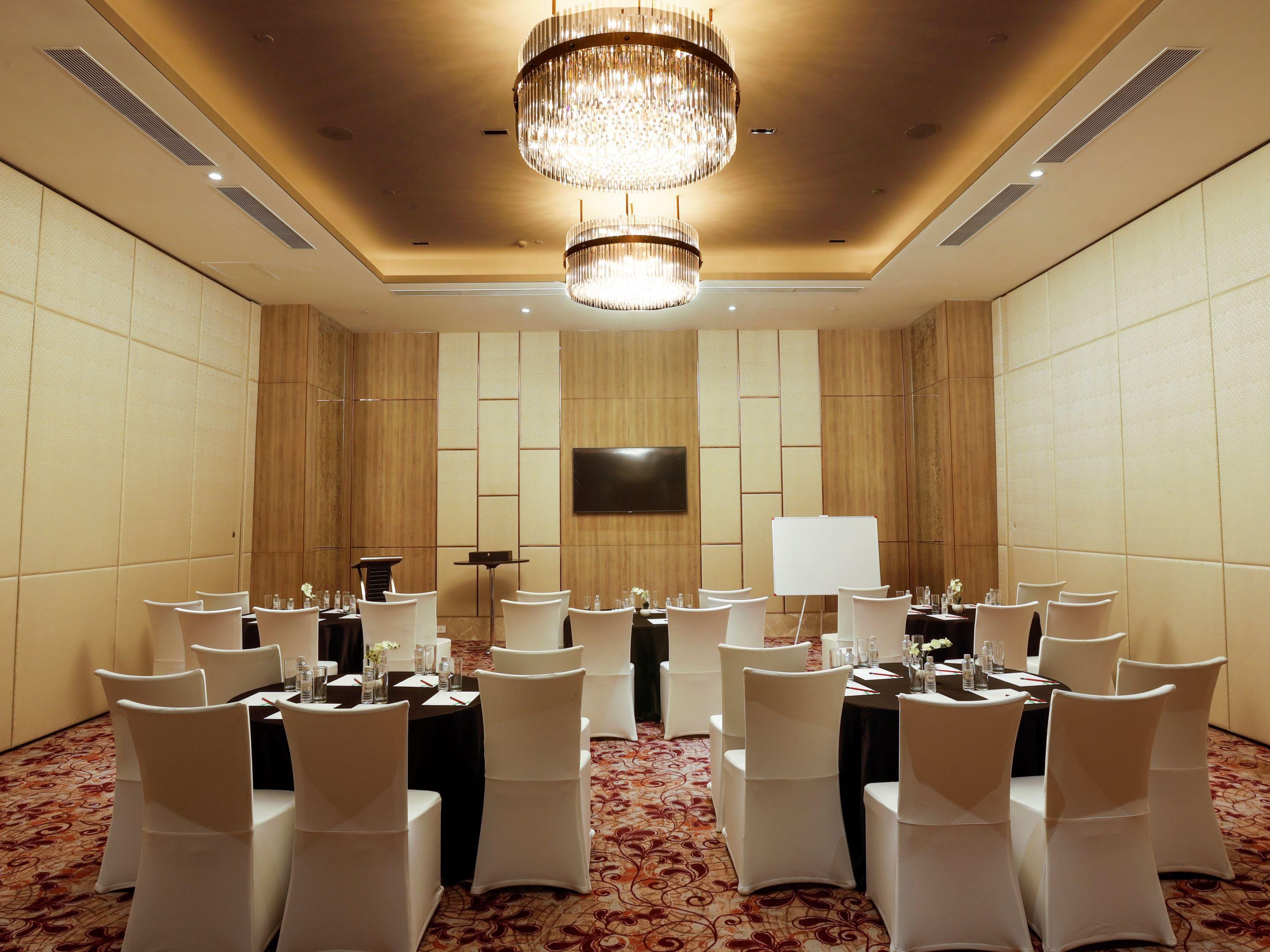 Meeting rooms in Gurugram | Holiday Inn Gurugram Sector 90 - Hotel ...