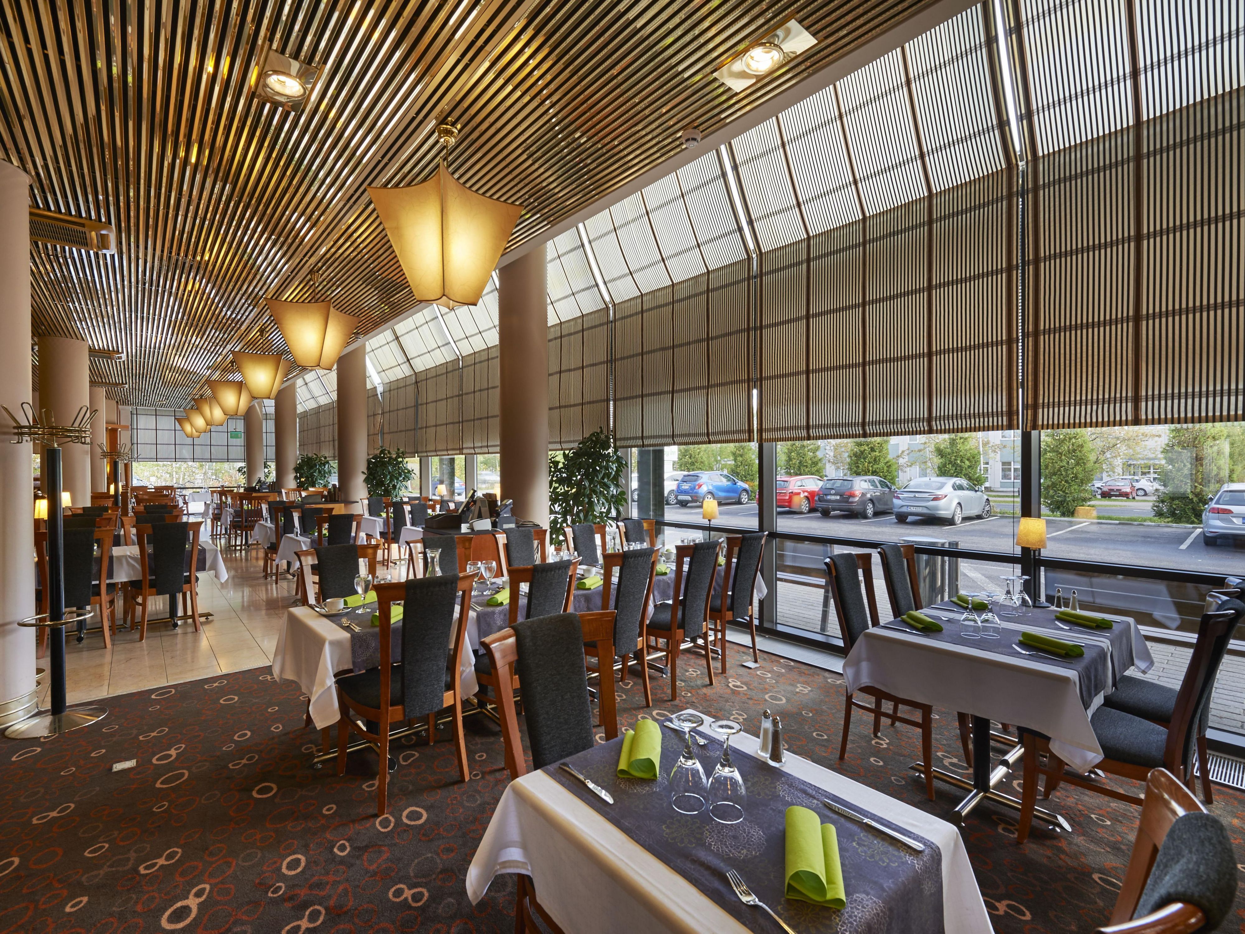 Hotel in Helsinki | Holiday Inn Helsinki - Vantaa Airport Hotel