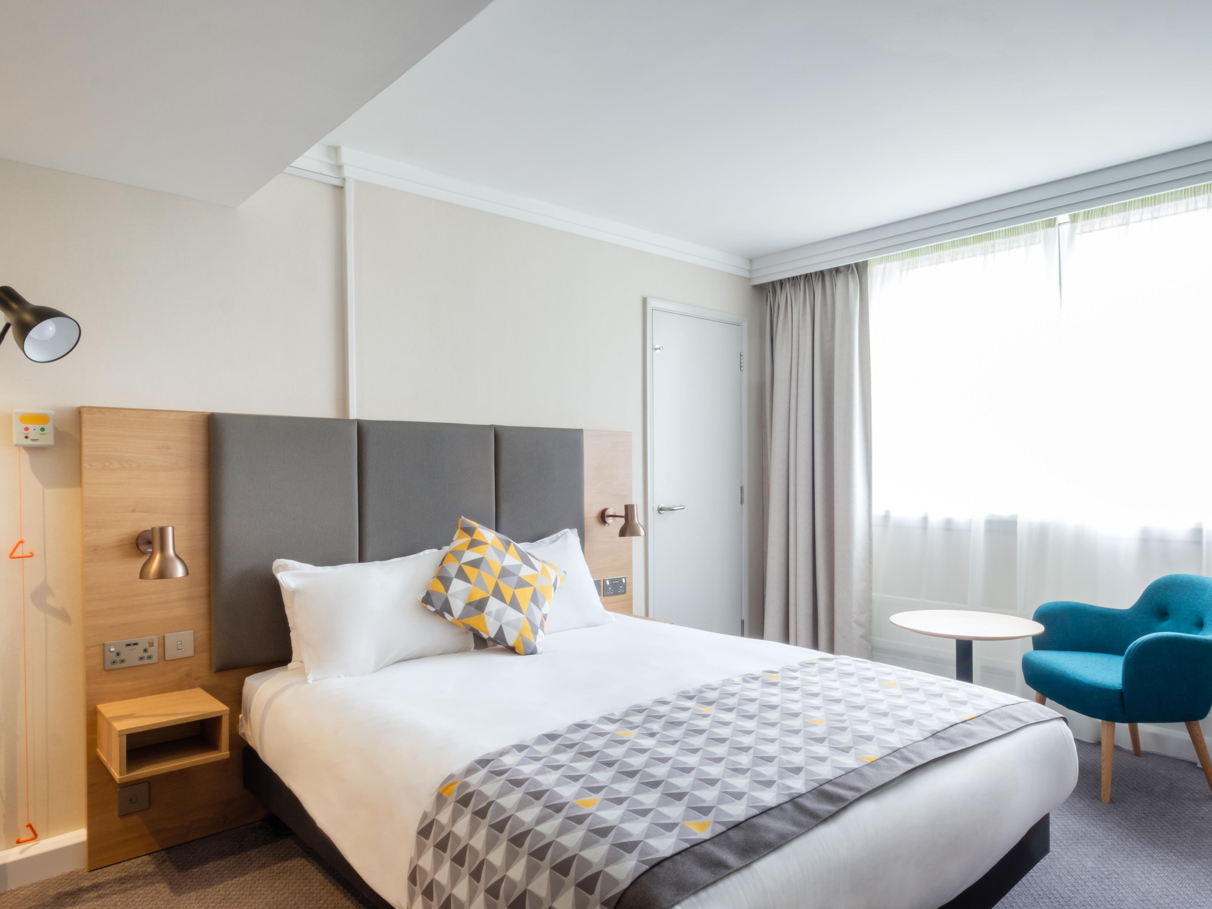 Hotels in High Wycombe | Holiday Inn High Wycombe M40, Jct. 4