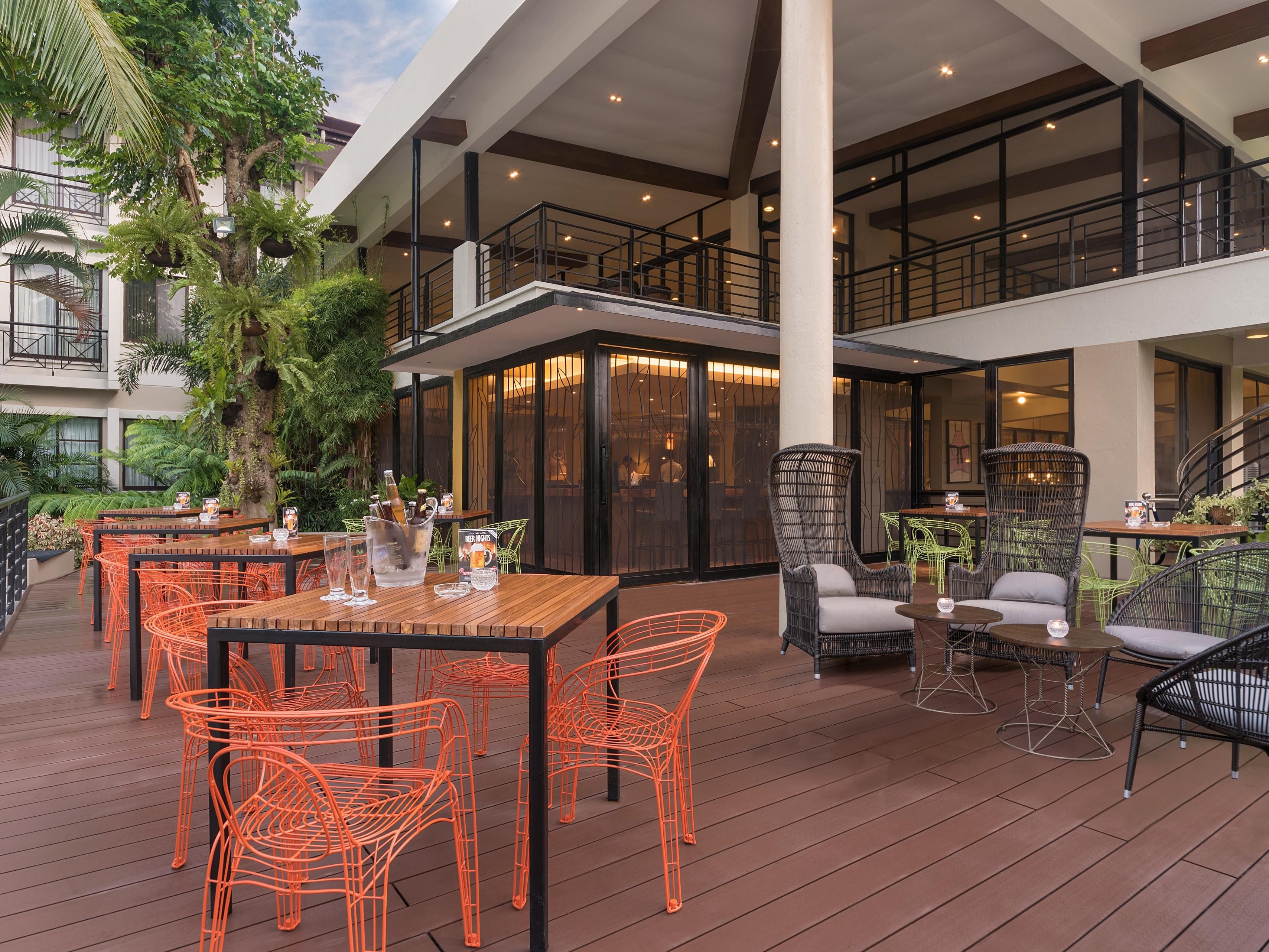 Holiday Inn Hotel & Suites Batangas LimaPark - Free Internet & More