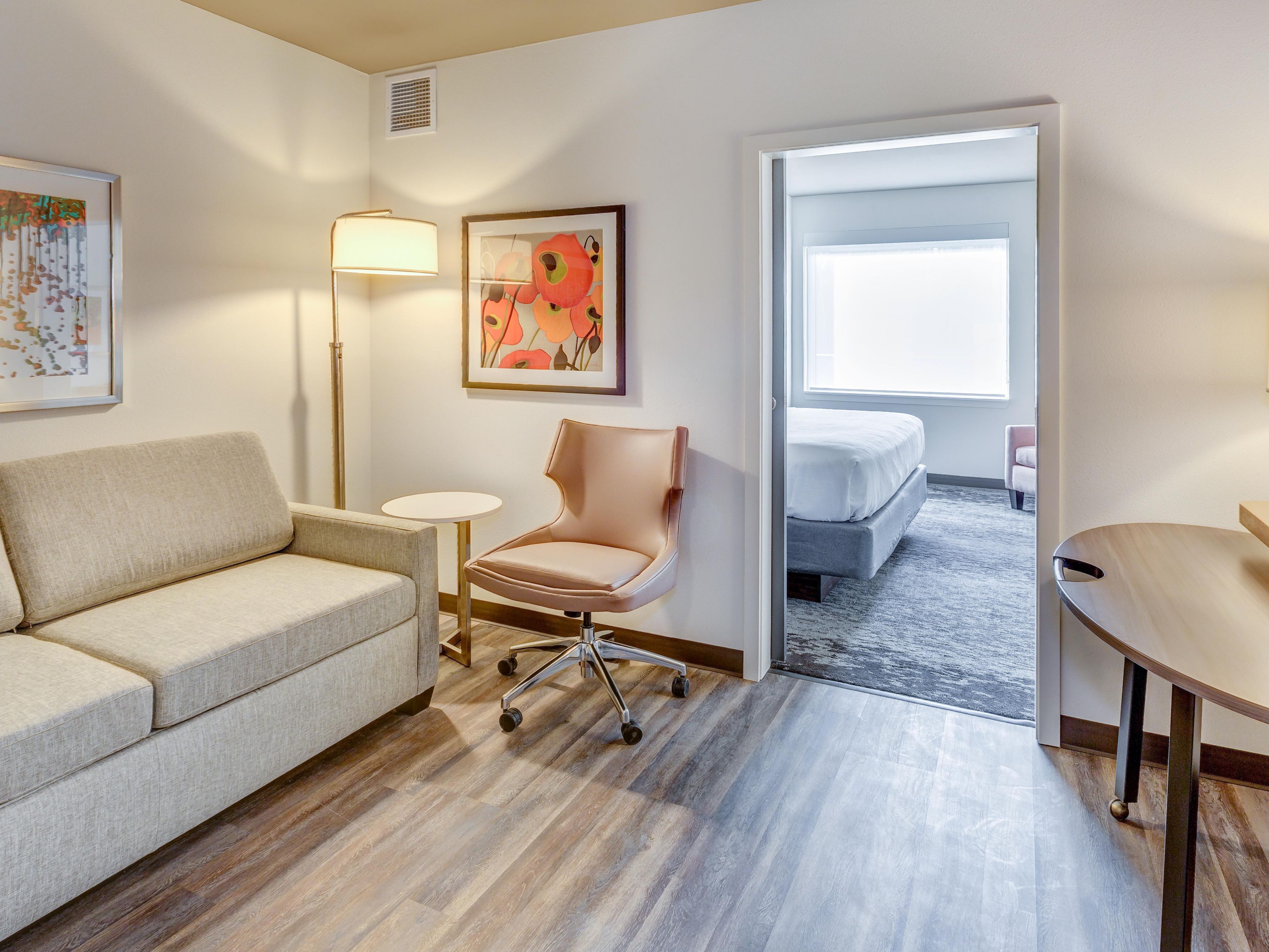Hotel in Bellingham | Holiday Inn Hotel & Suites Bellingham Hotel