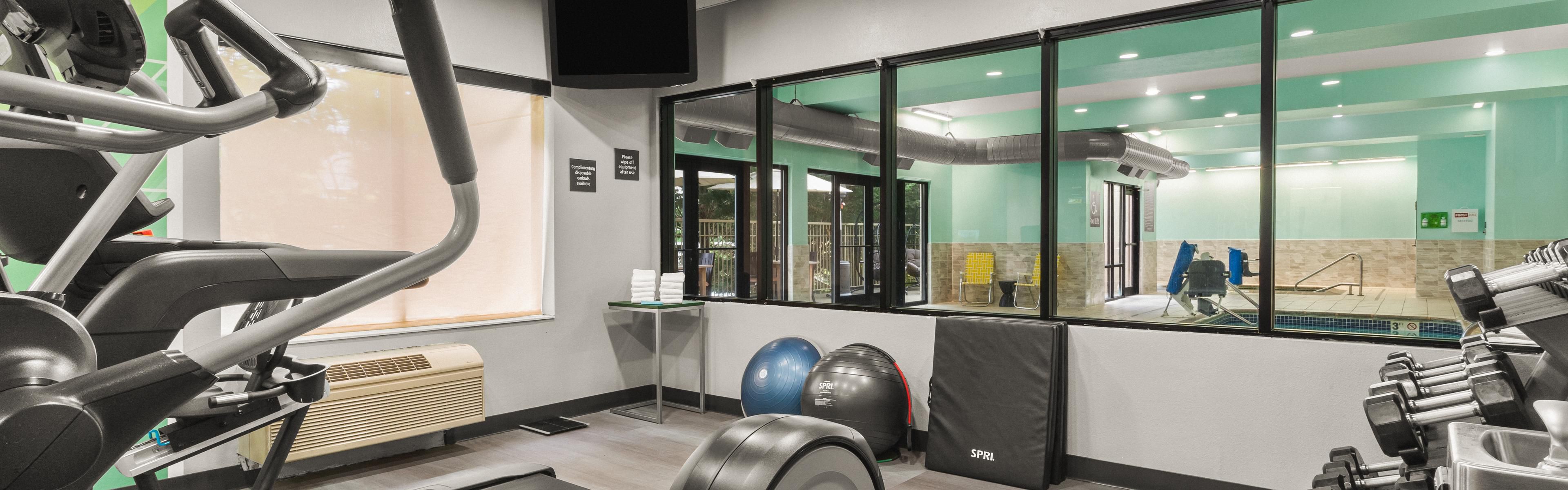 Holiday Inn Hotel & Suites Bothell - Free Internet & More