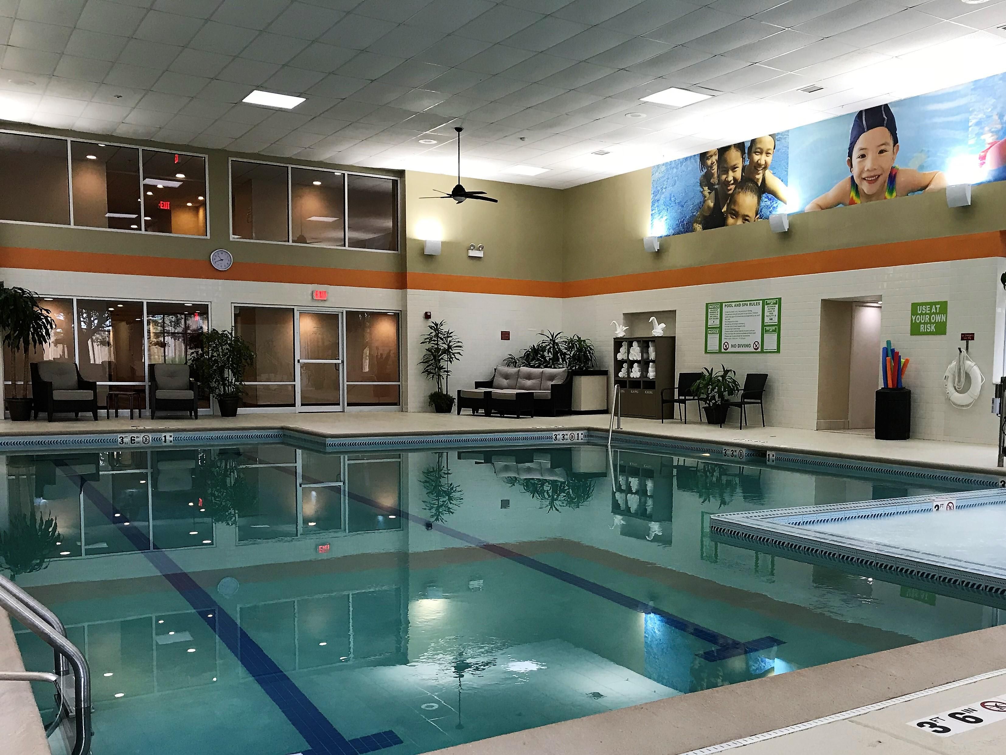 Hotels in Carol Stream, IL | Holiday Inn & Suites Chicago-Carol Stream ...