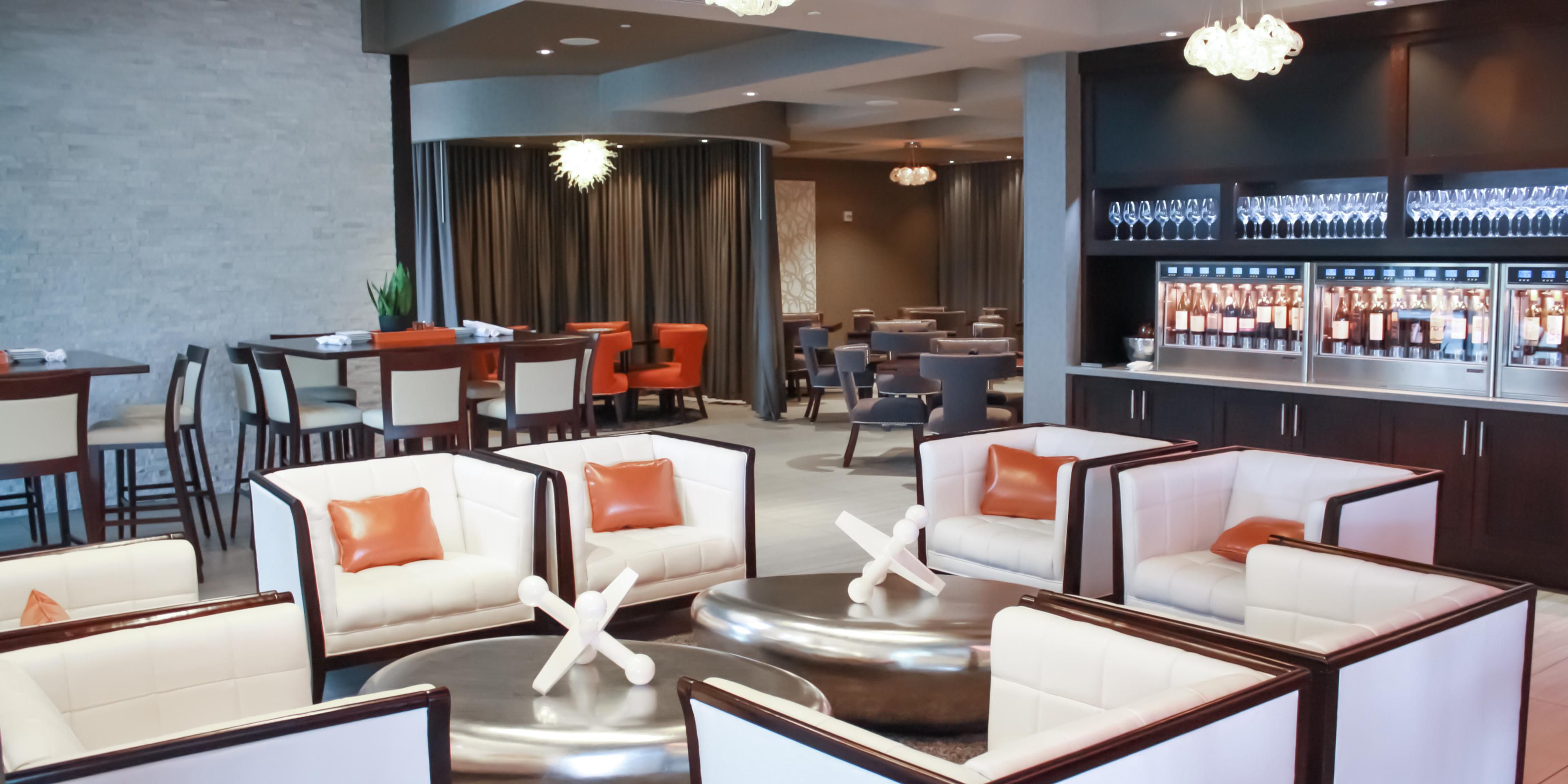 Holiday Inn Hotel & Suites Davenport - Free Internet & More