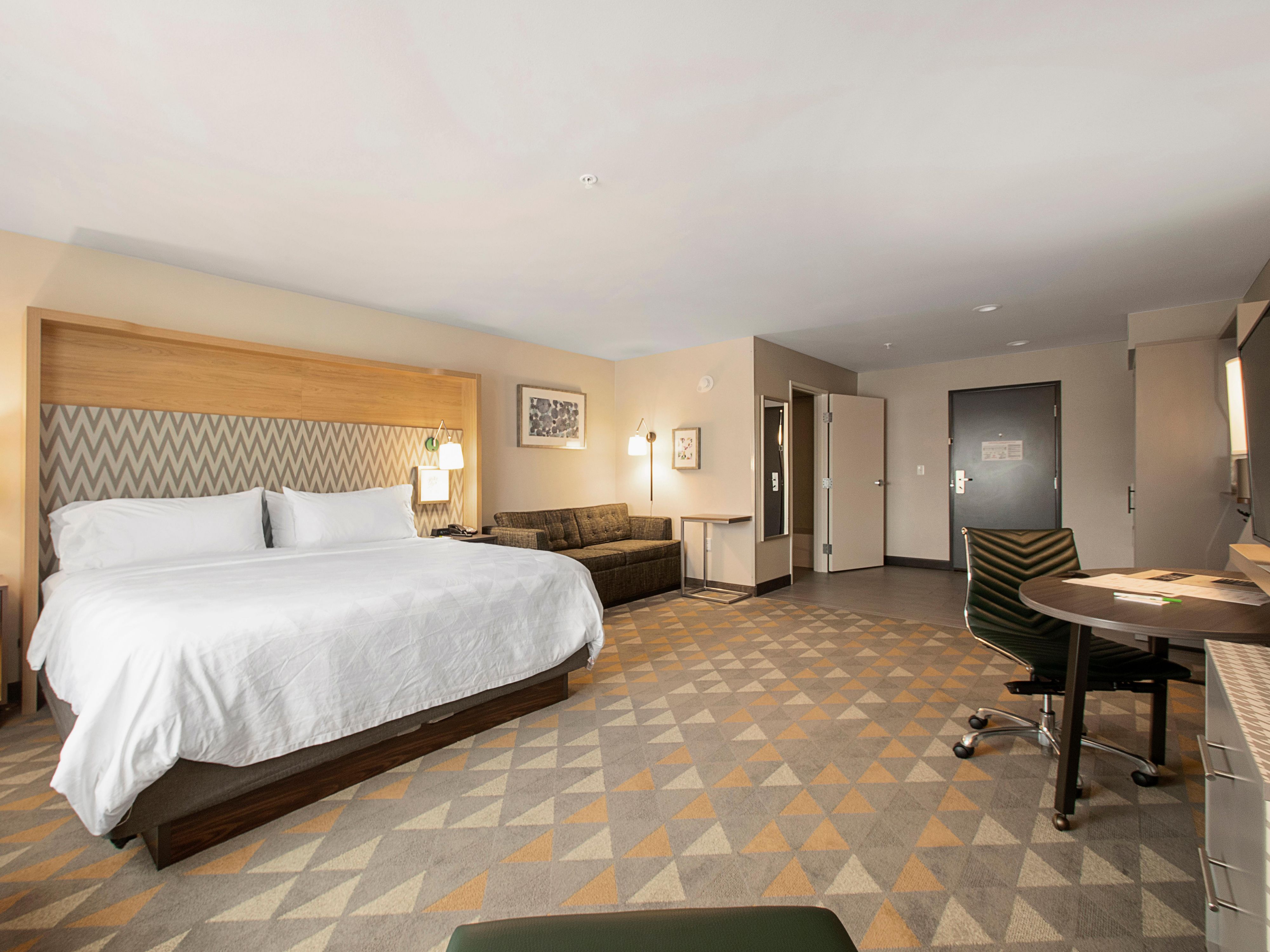 Hotel in Decatur, IL | Holiday Inn & Suites Decatur - Forsyth