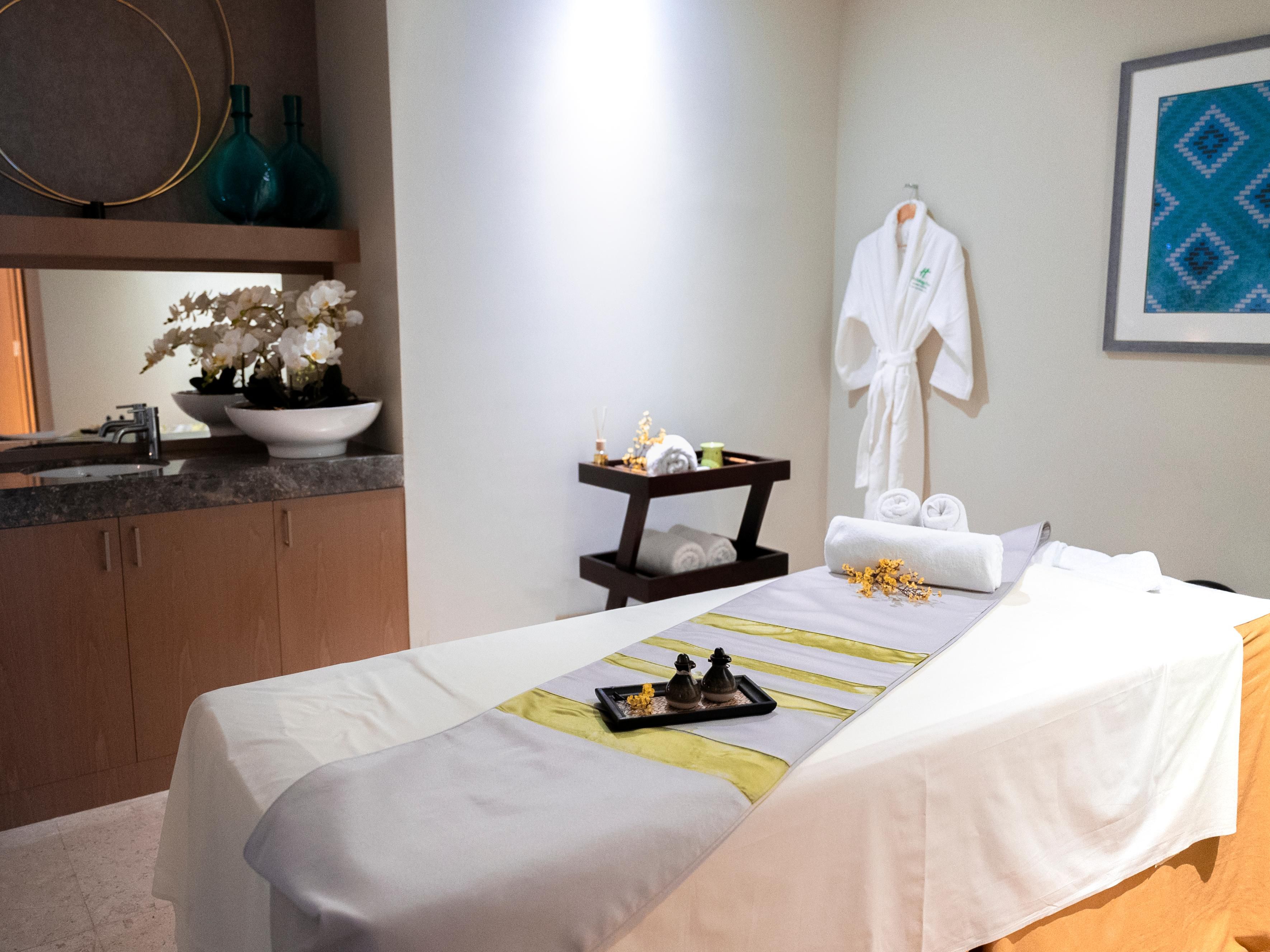 Hotel in Dubai | Holiday Inn Hotel & Suites Dubai Festival City Hotel