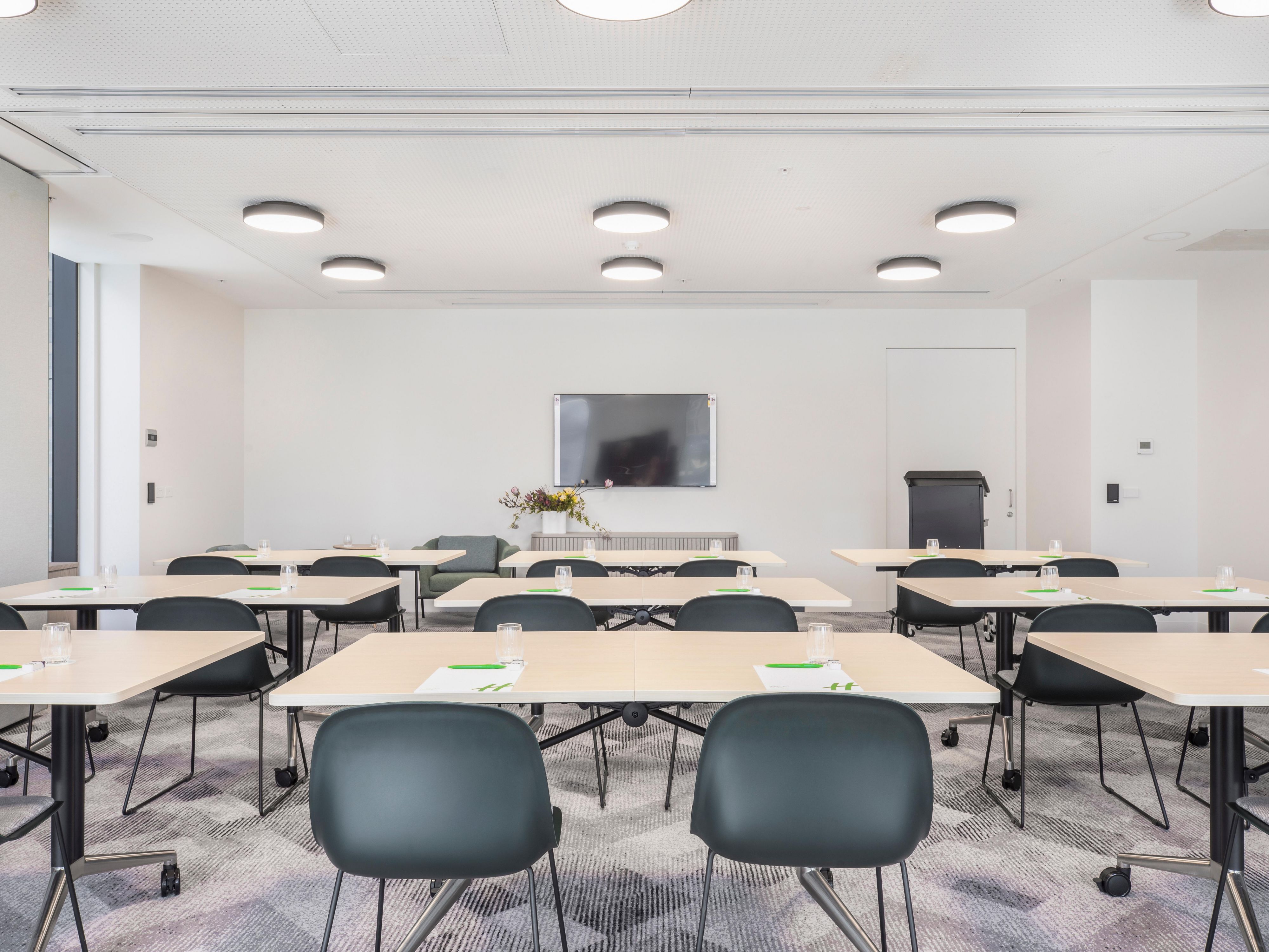 Meeting rooms in Geelong | Holiday Inn Hotel & Suites Geelong - Hotel ...