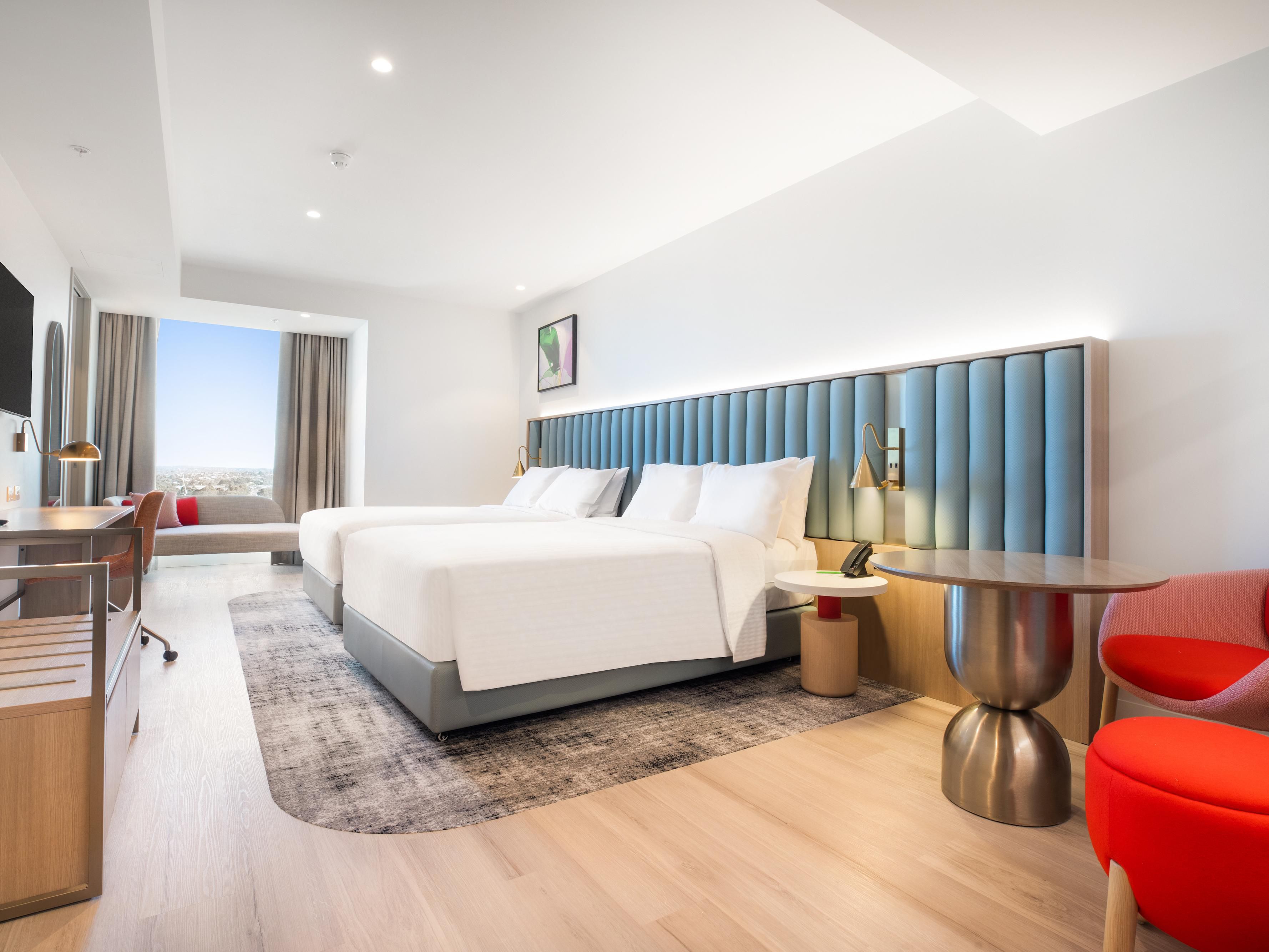 Geelong Hotel Rooms | Holiday Inn Hotel & Suites Geelong Pictures ...