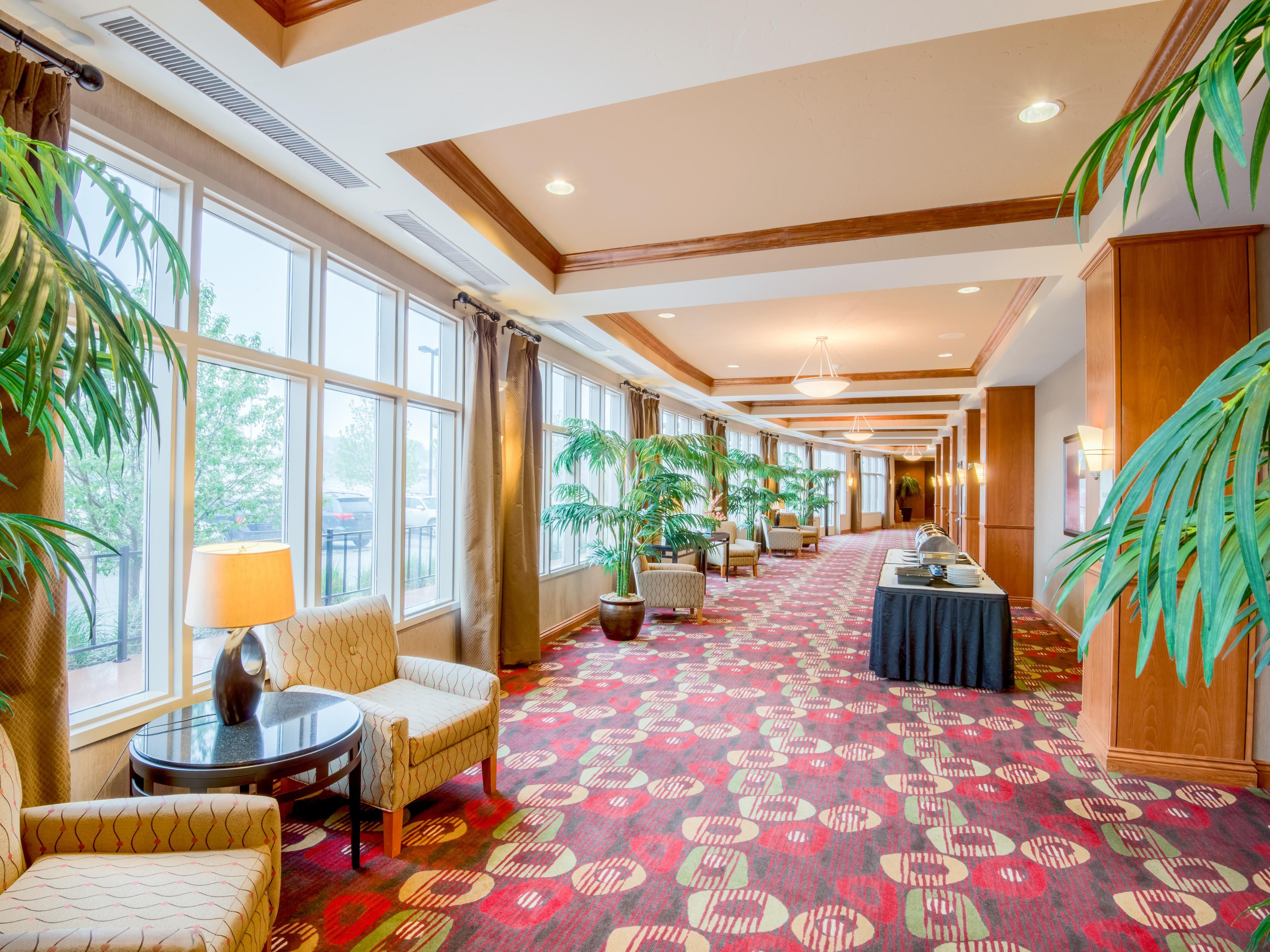 Hotel in Grand Junction | Holiday Inn Hotel & Suites Grand Junction ...
