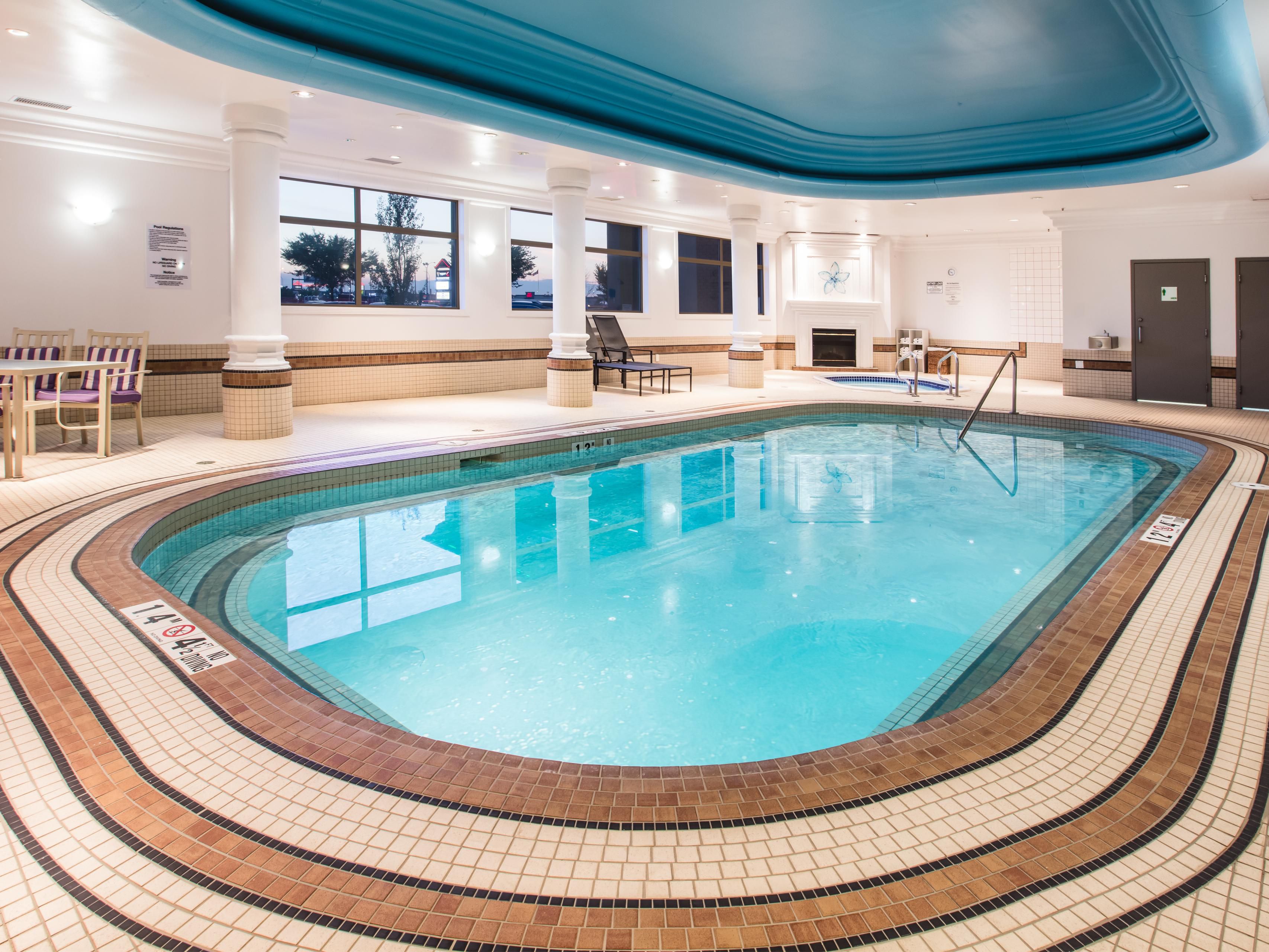 Holiday Inn Hotel & Suites Grande Prairie-Conference Ctr - Free ...