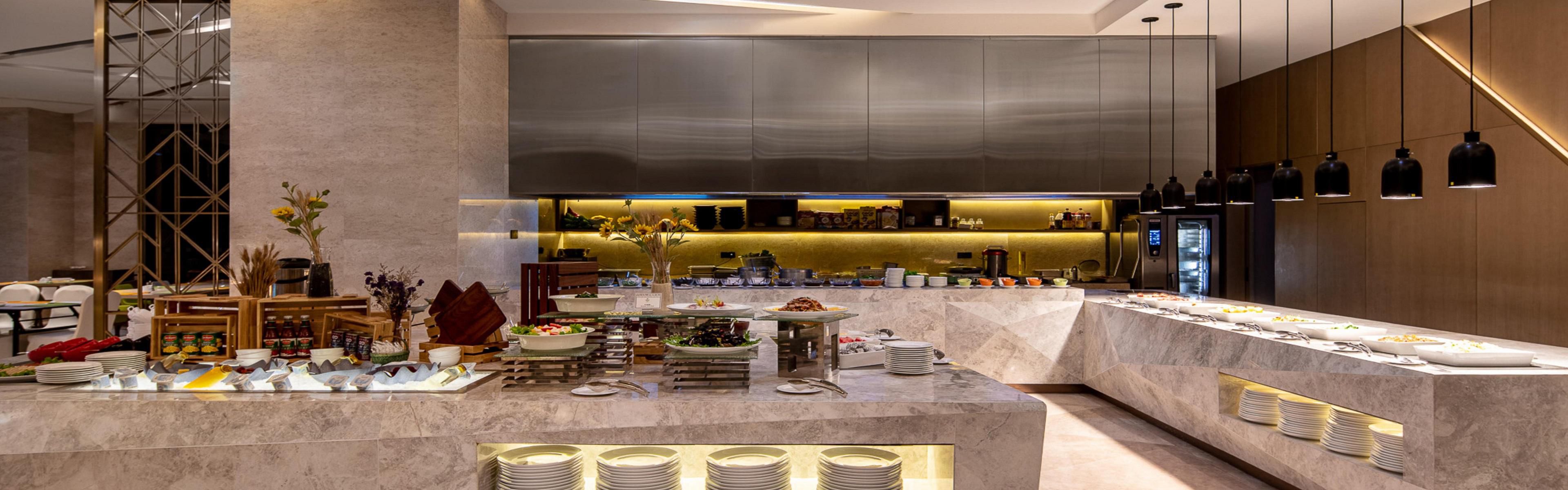 Restaurants Near Holiday Inn Hotel & Suites Langfang New Chaoyang