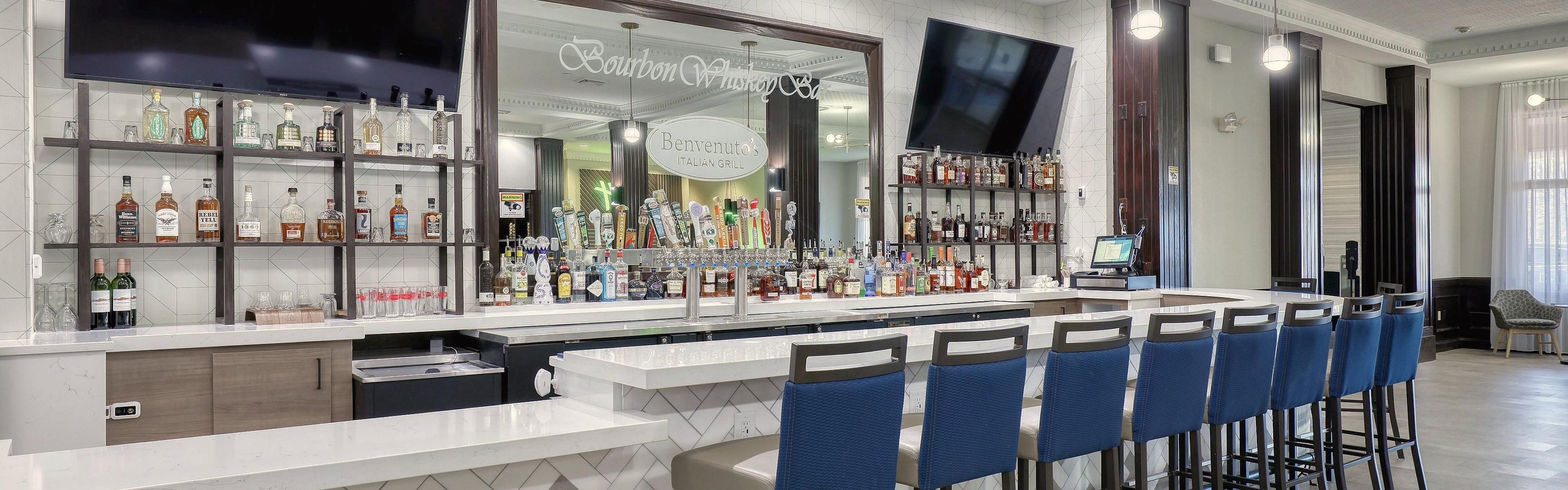 Holiday Inn Hotel & Suites Madison West - Free Internet & More
