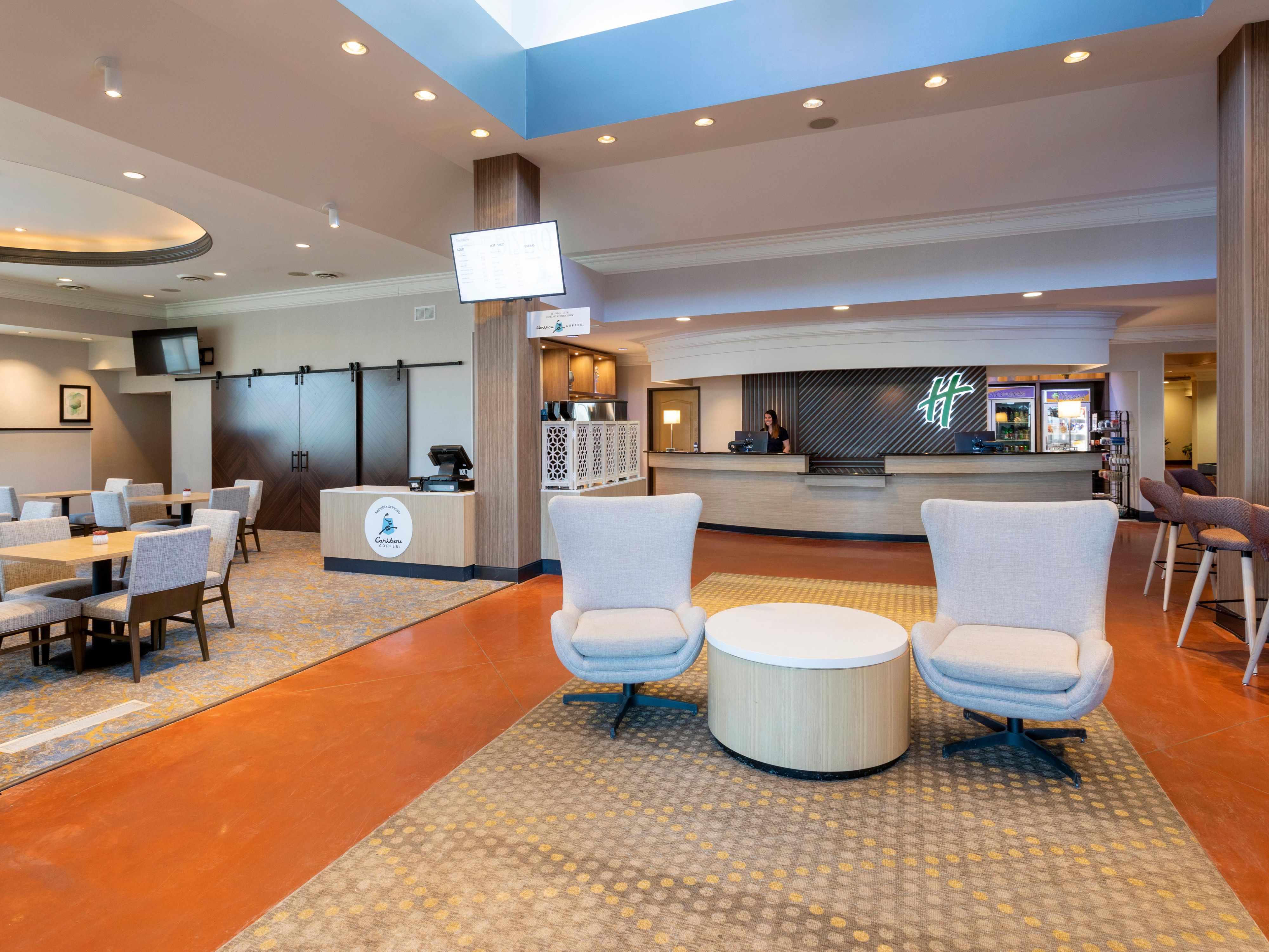 Maple Grove, MN Waterpark Hotels | Holiday Inn & Suites Maple Grove NW ...