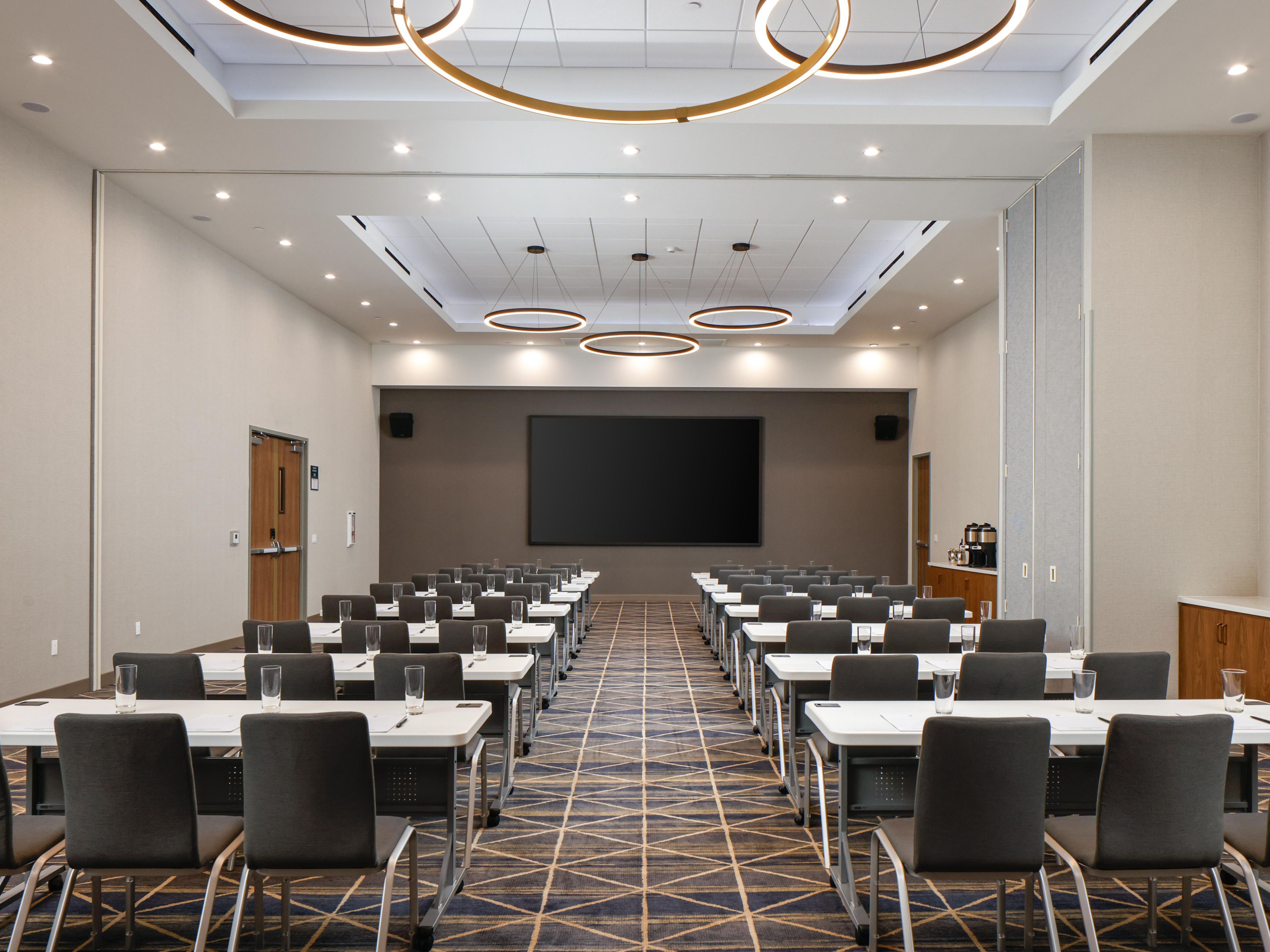 Hotels in Monterey Park, CA | Holiday Inn & Suites Monterey Park-Los ...