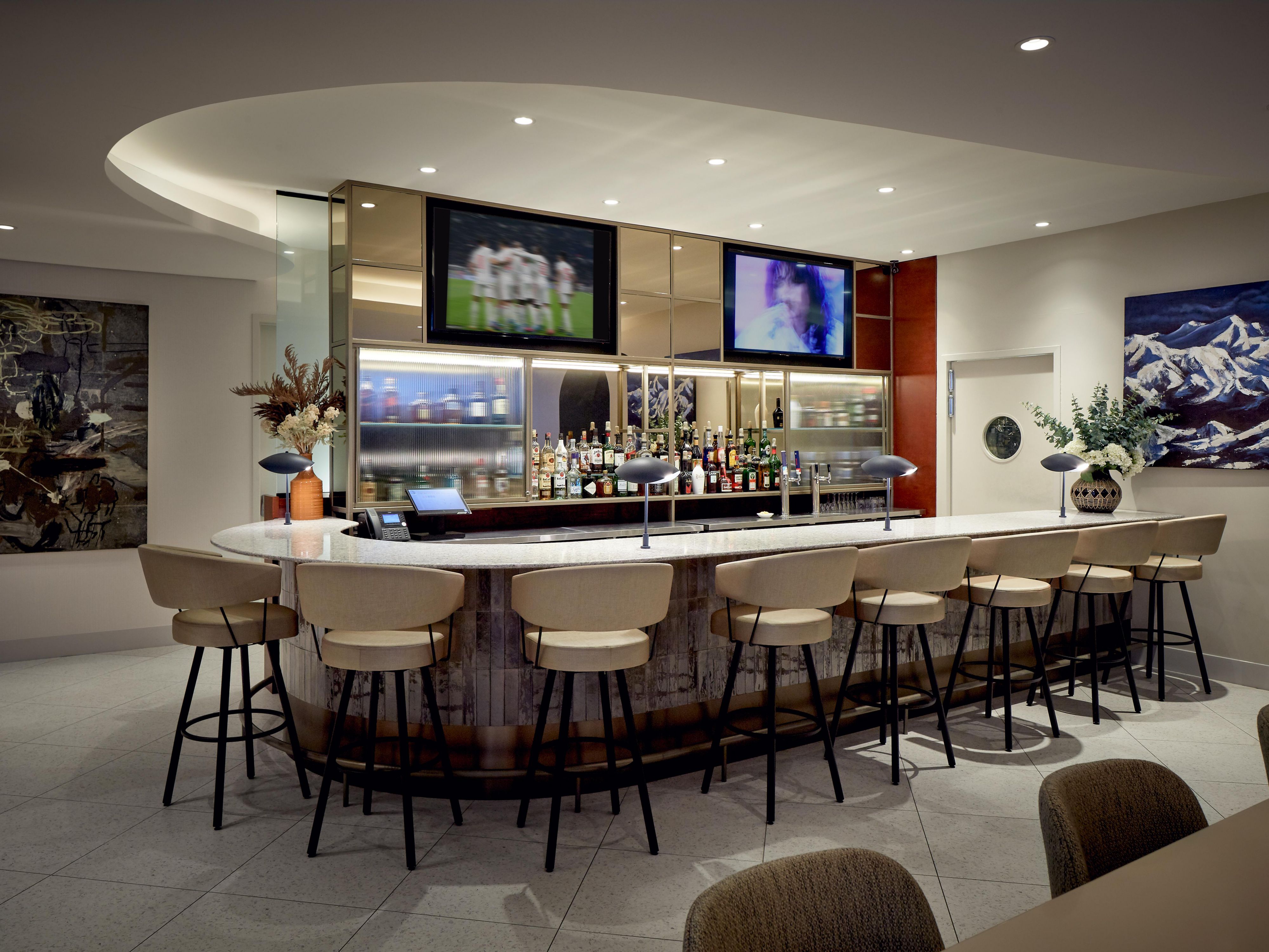 Hotel in Montreal,Quebec | Holiday Inn Hotel & Suites Montreal Airport ...