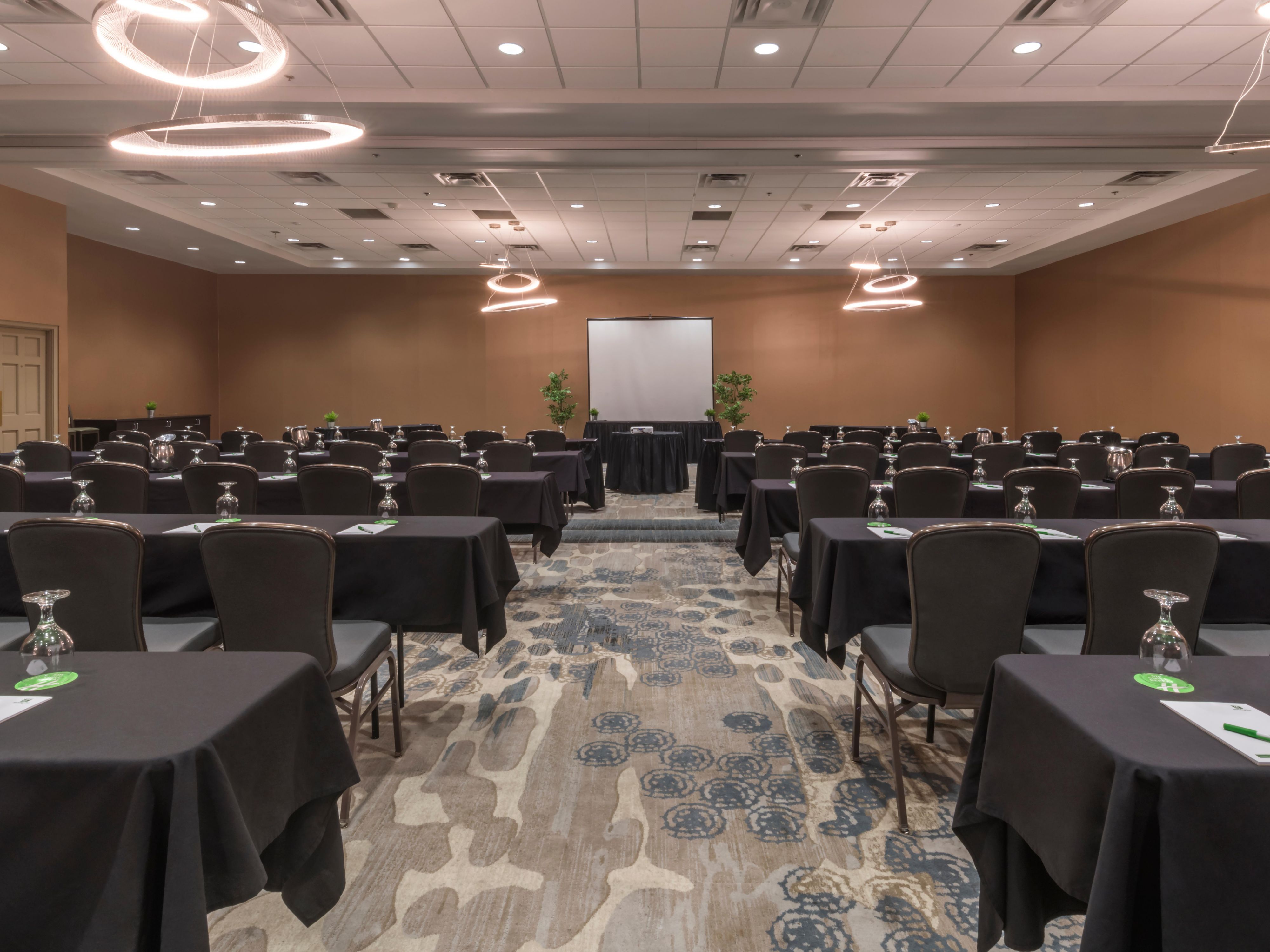 Meeting rooms in Phoenix | Holiday Inn Hotel & Suites Phoenix Airport ...