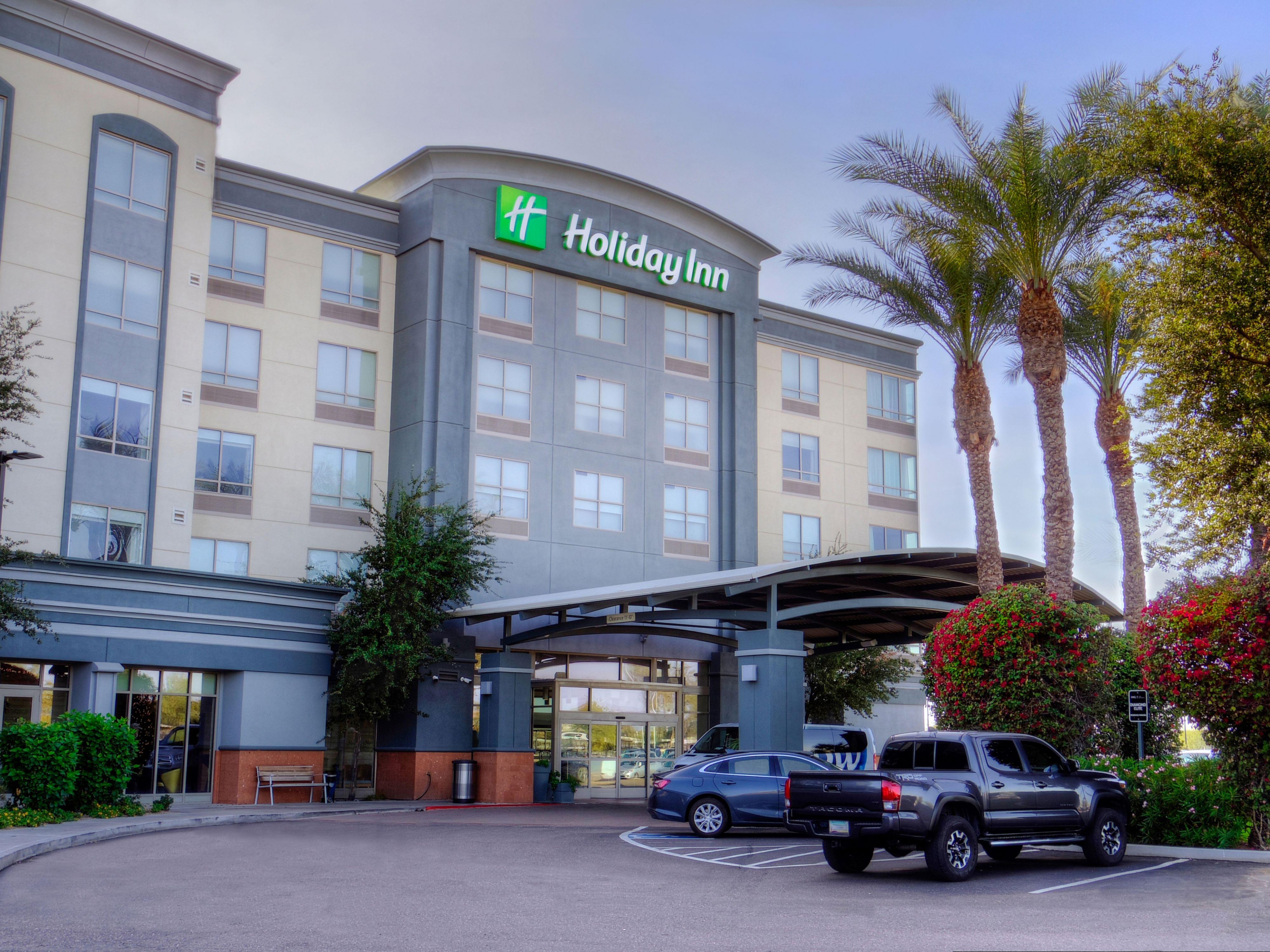 Phoenix Sky Harbor Airport Hotels | Holiday Inn & Suites Phoenix Airport