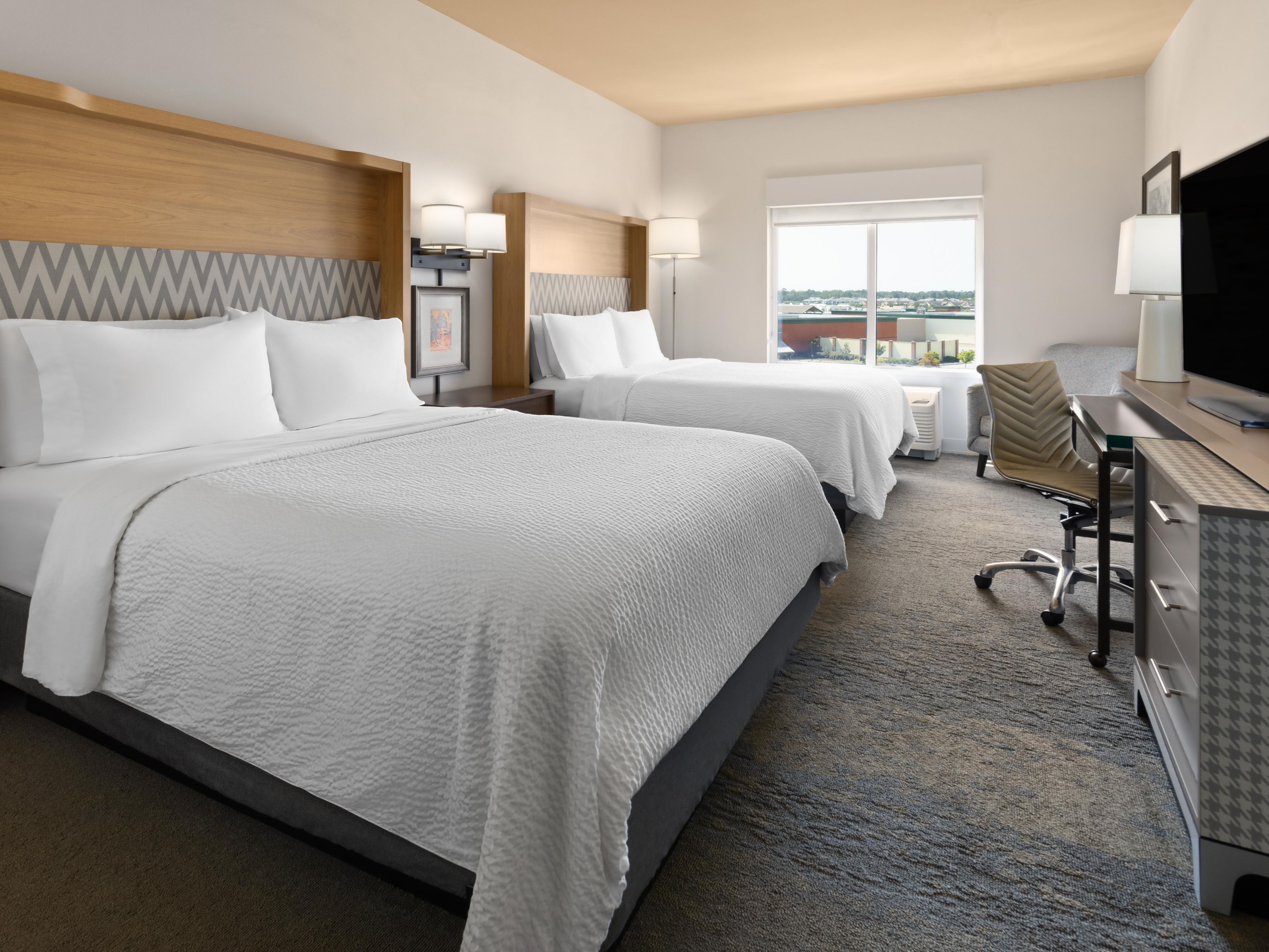 Hotel near Savannah, GA Airport | Holiday Inn & Suites Savannah Airport ...