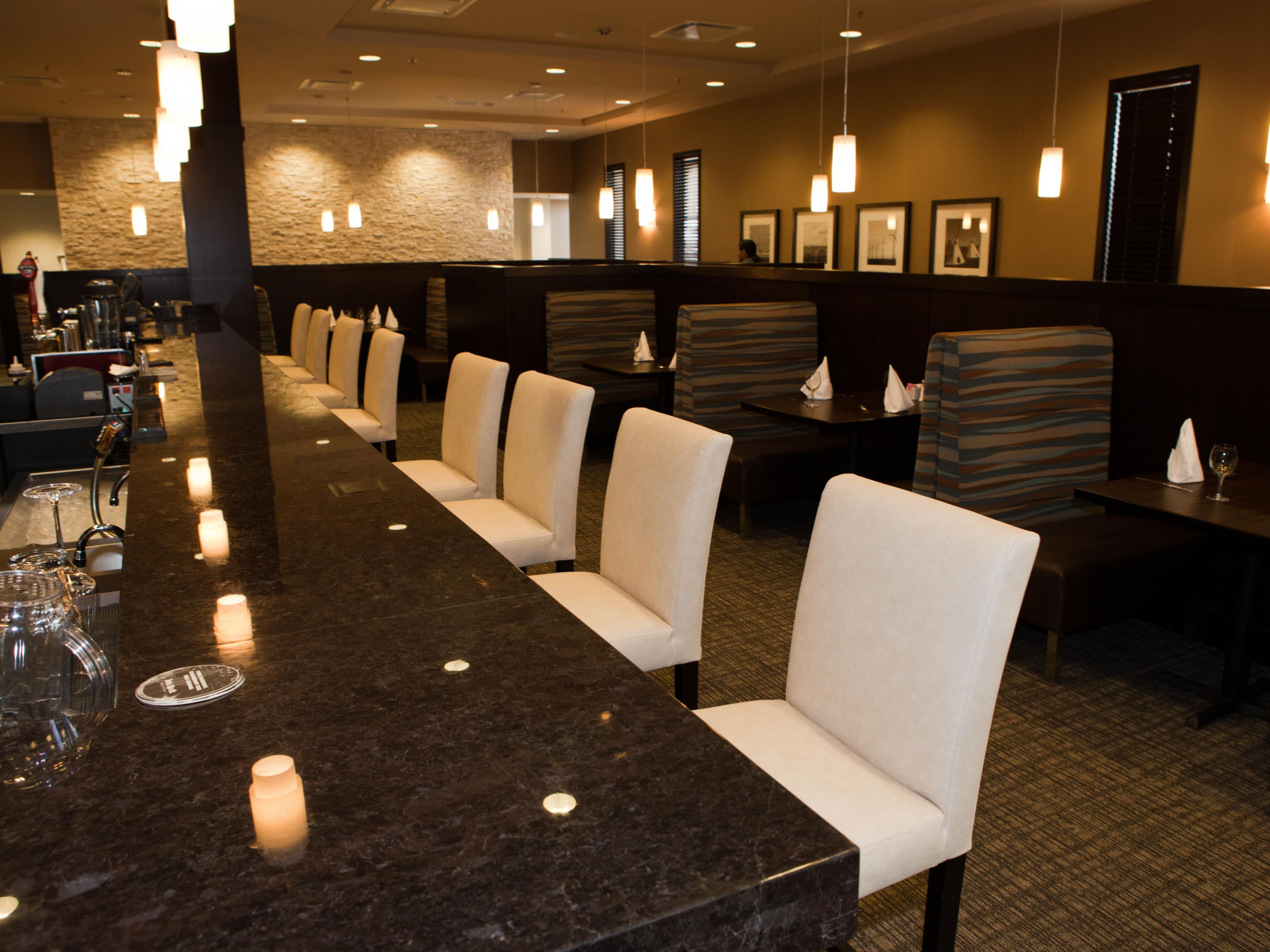 Hotel in Red Deer County | Holiday Inn Hotel & Suites Red Deer South Hotel