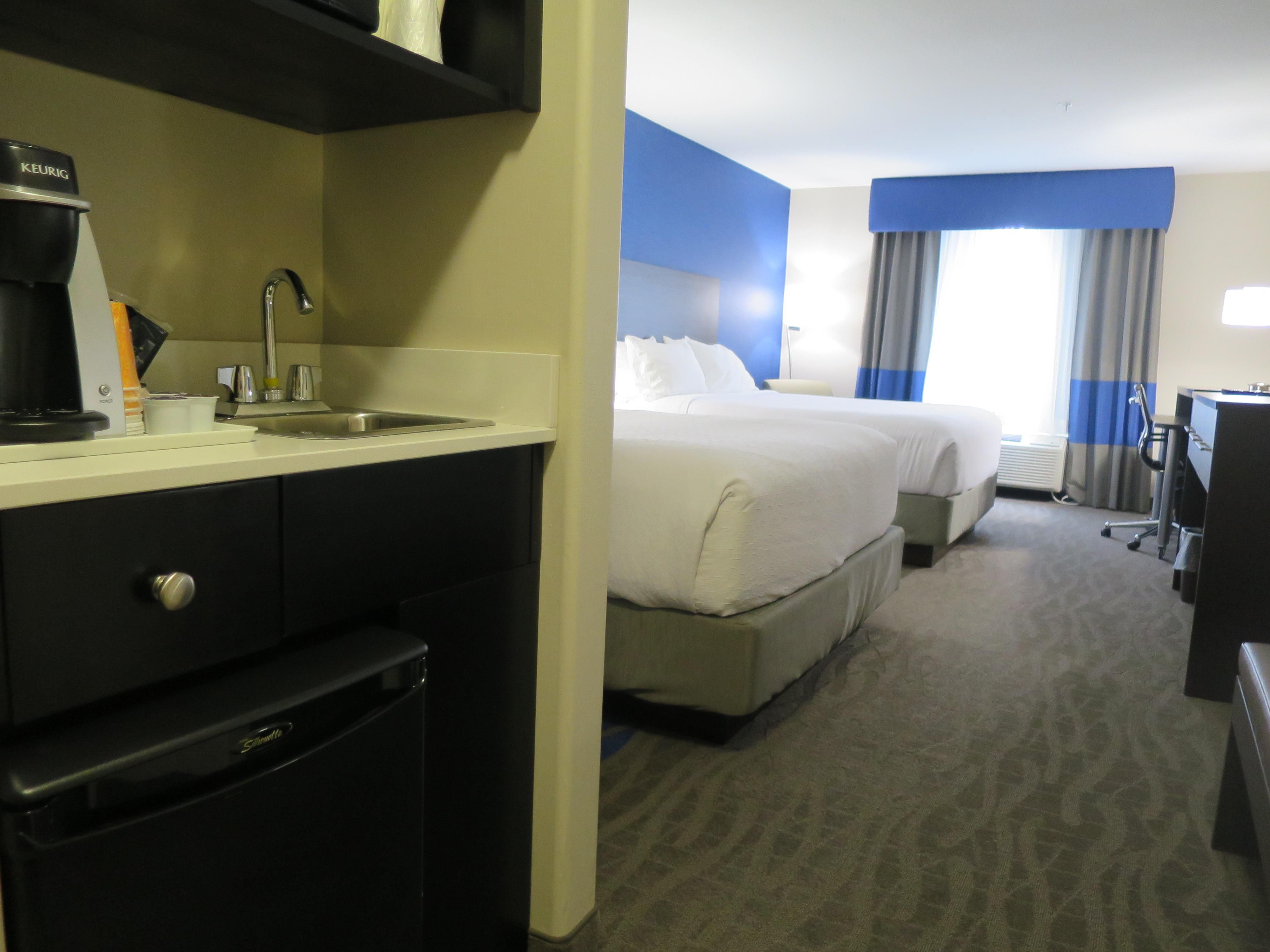 Hotel in Regina | Holiday Inn Hotel & Suites Regina Hotel