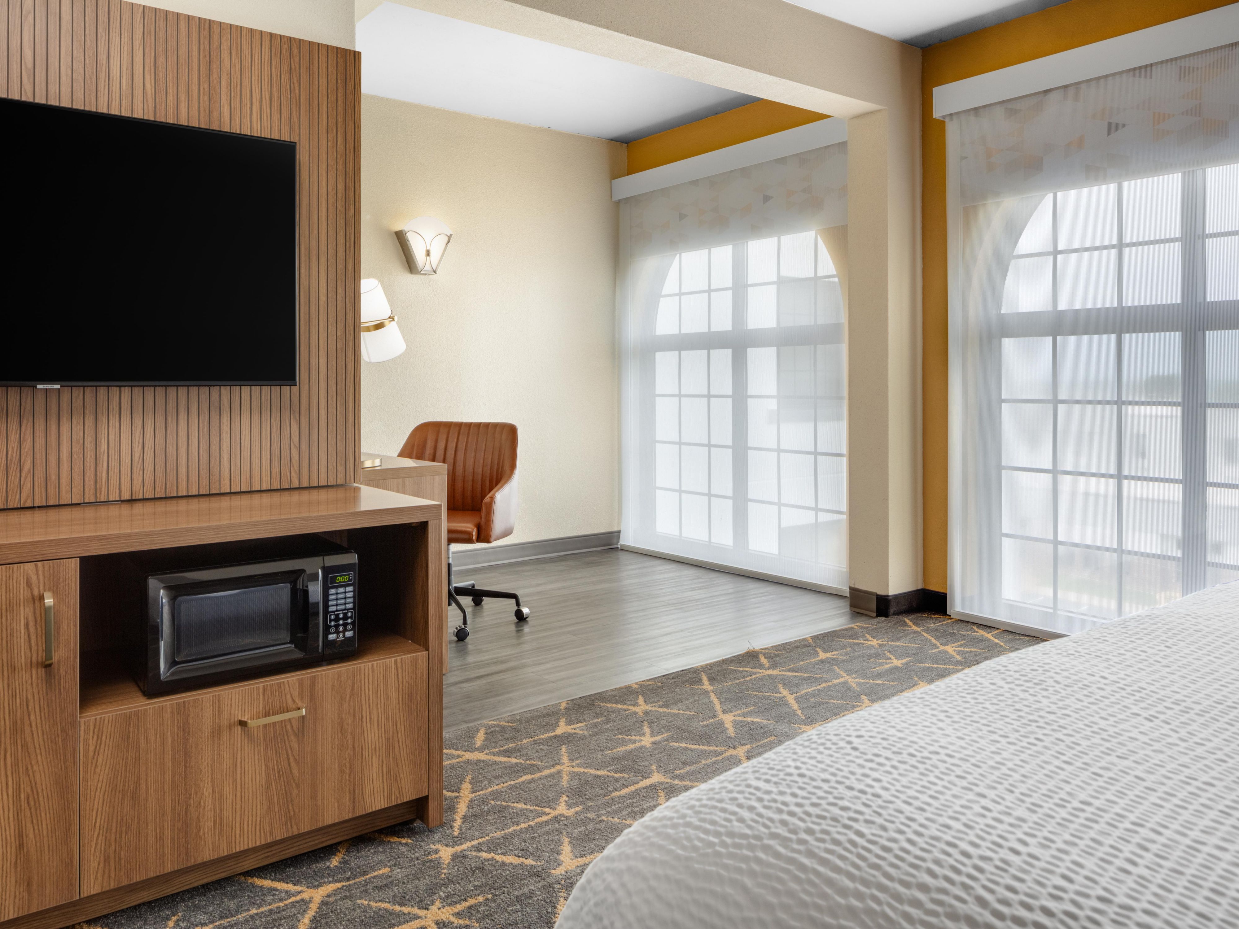 Springfield, MO Hotels | Holiday Inn & Suites Springfield-I-44