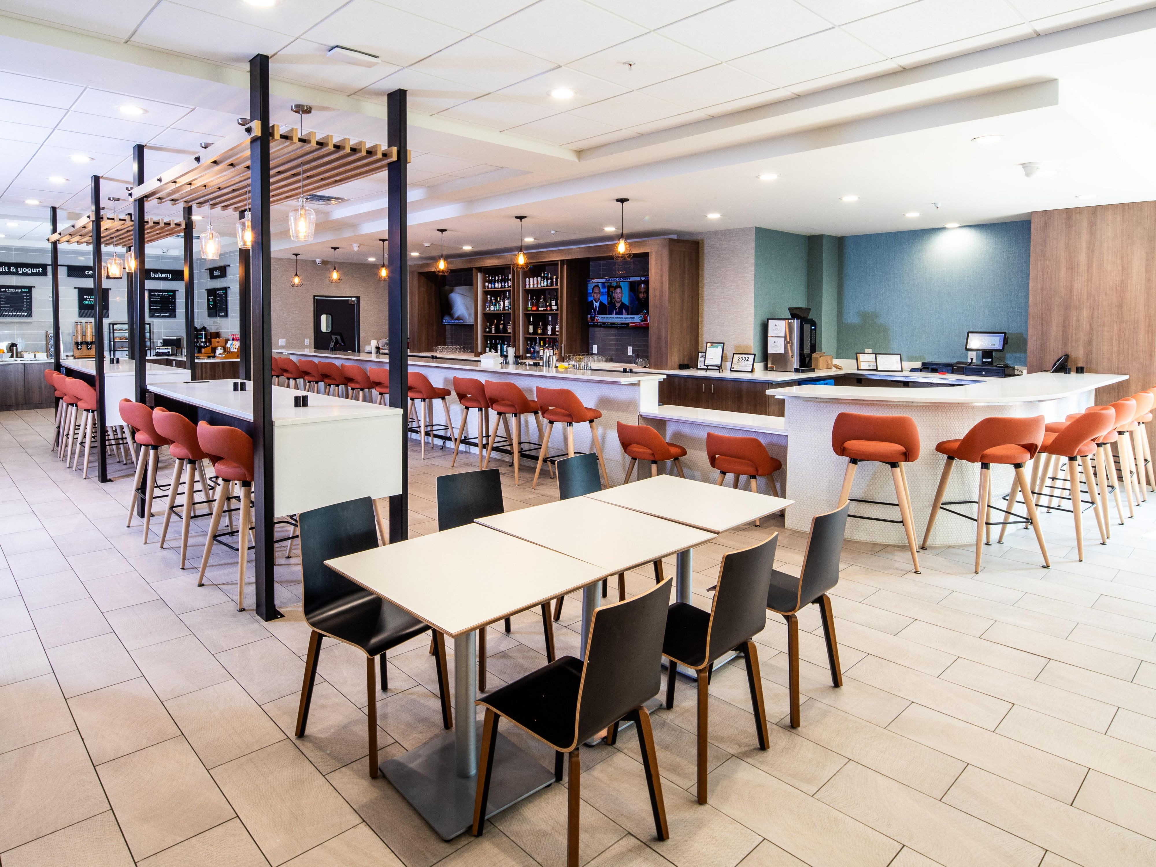 Hotel in Troy, Michigan | Holiday Inn & Suites Detroit – Troy