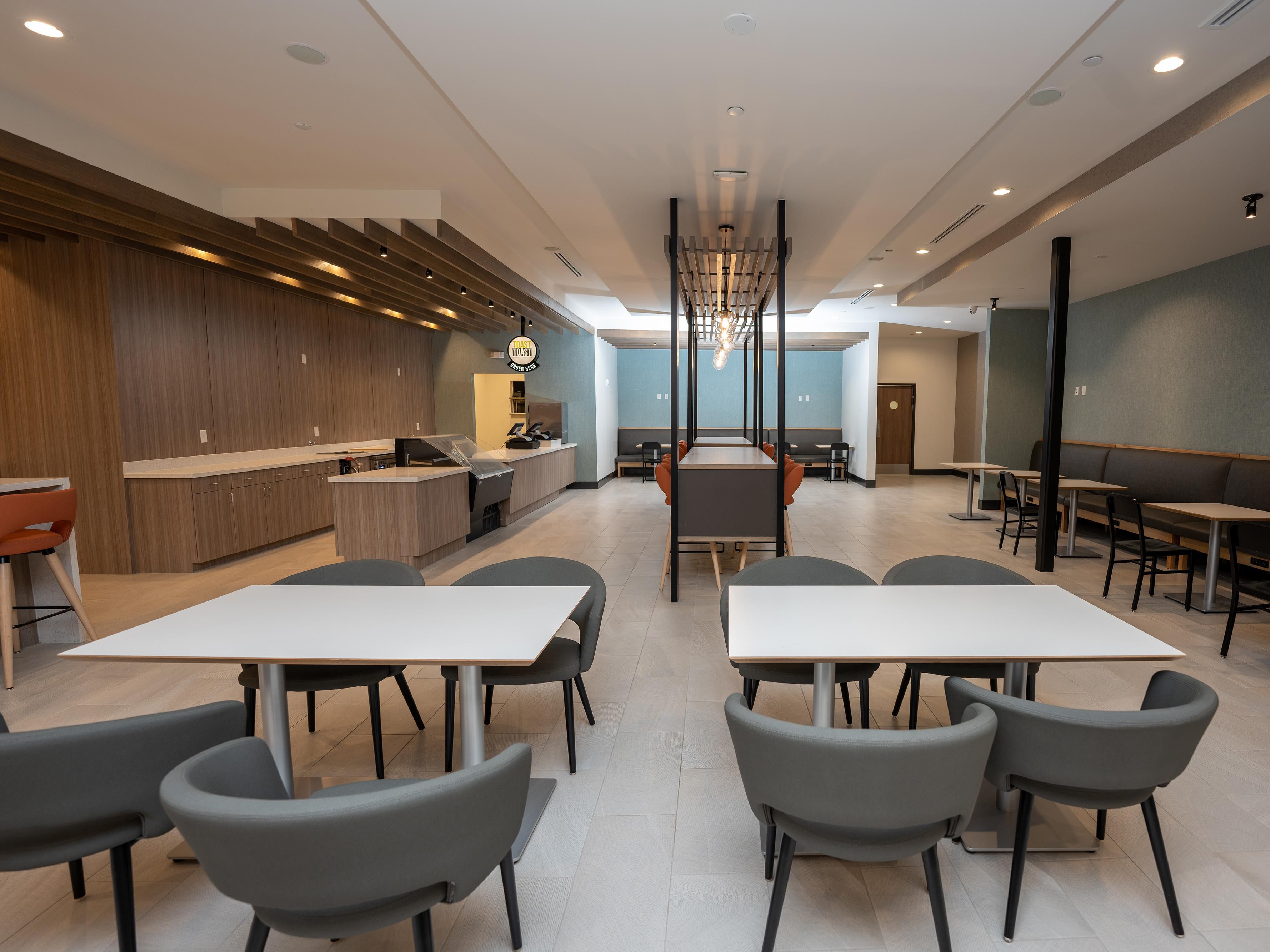 Hotels In Northwest Houston Near IAH Airport | Holiday Inn NW Houston ...