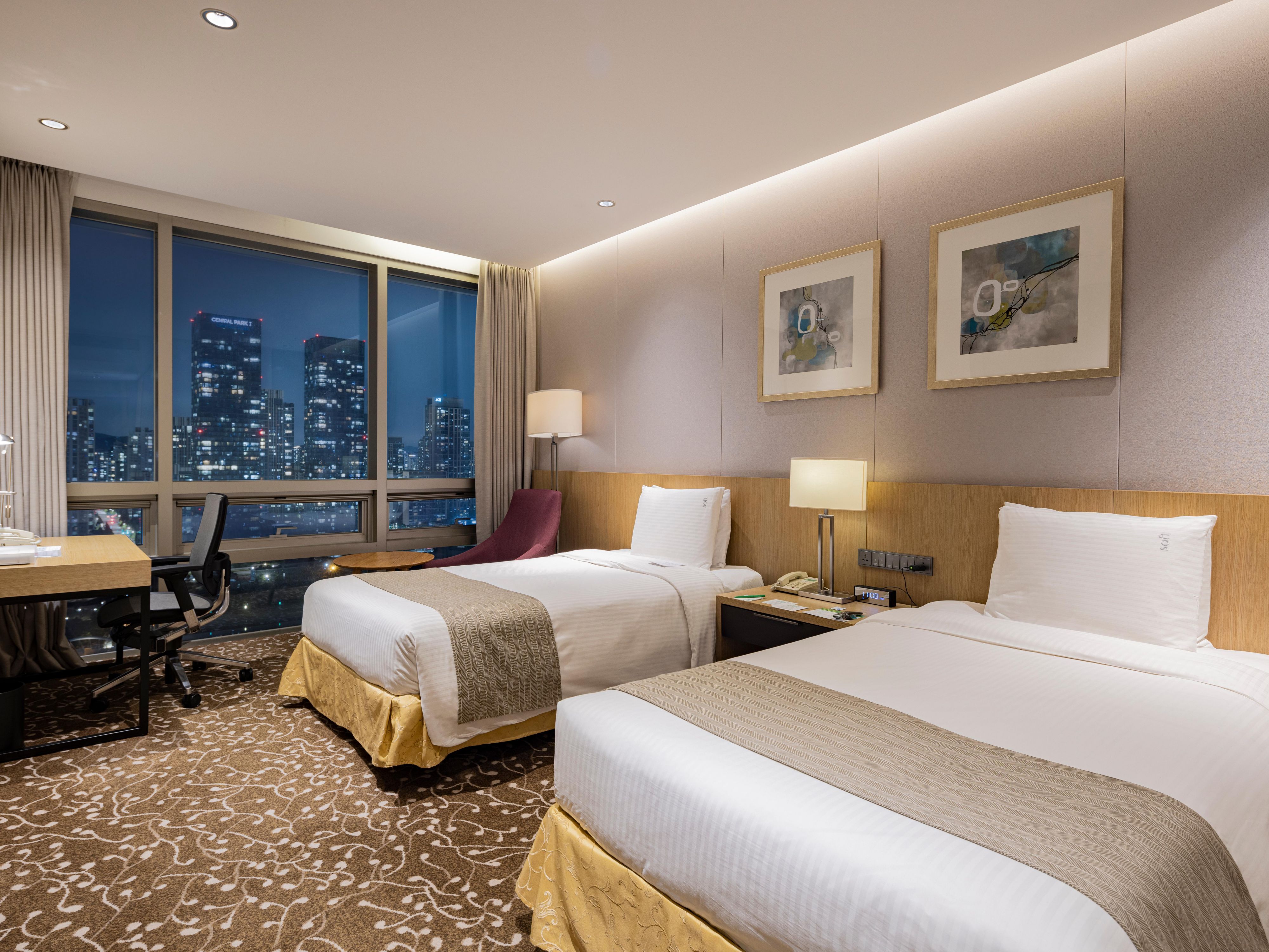 Hotels Near Incheon Airport | Holiday Inn Incheon Songdo