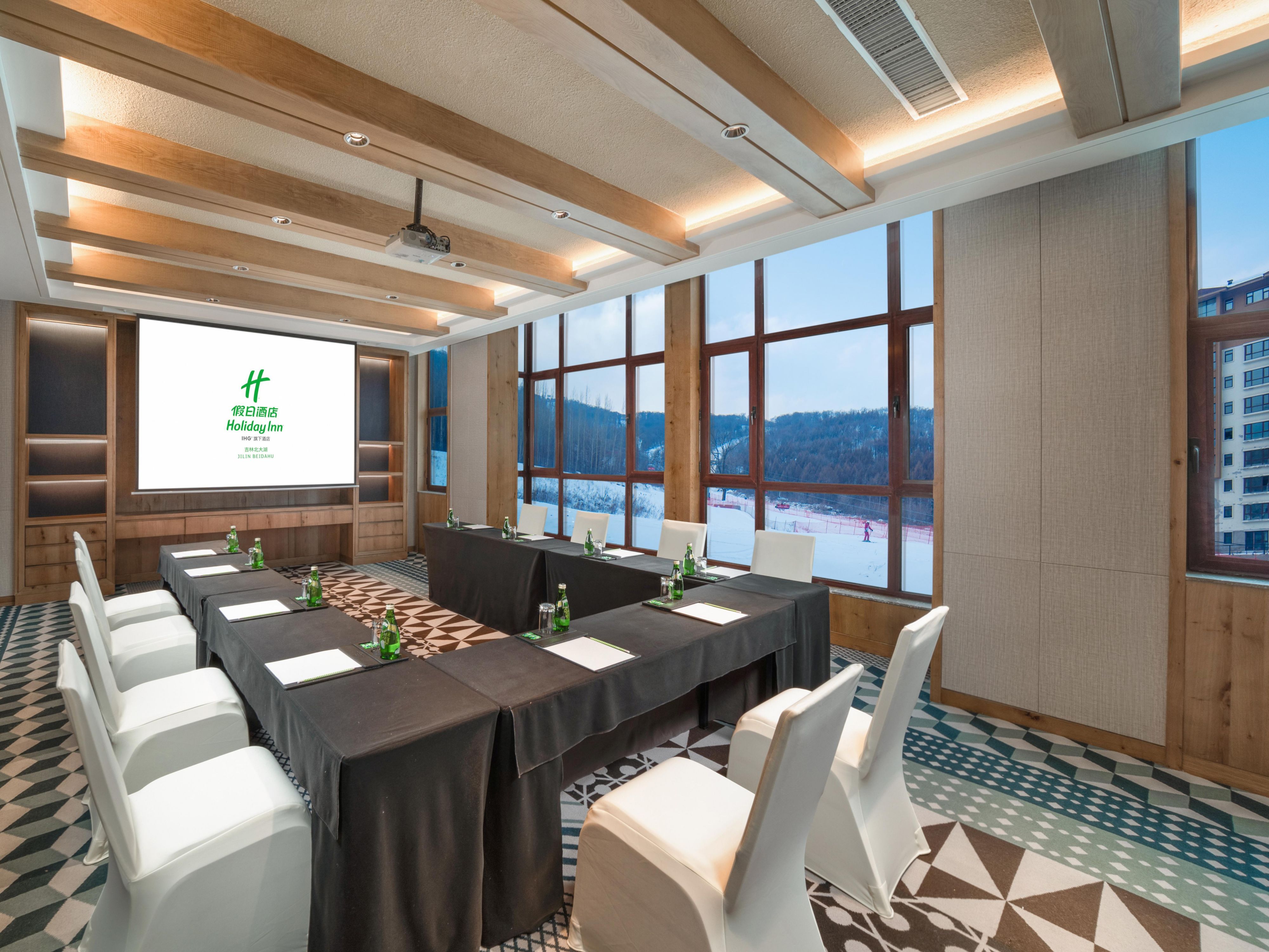 Meeting rooms in Jilin | Holiday Inn Jilin Beidahu - Hotel Groups ...