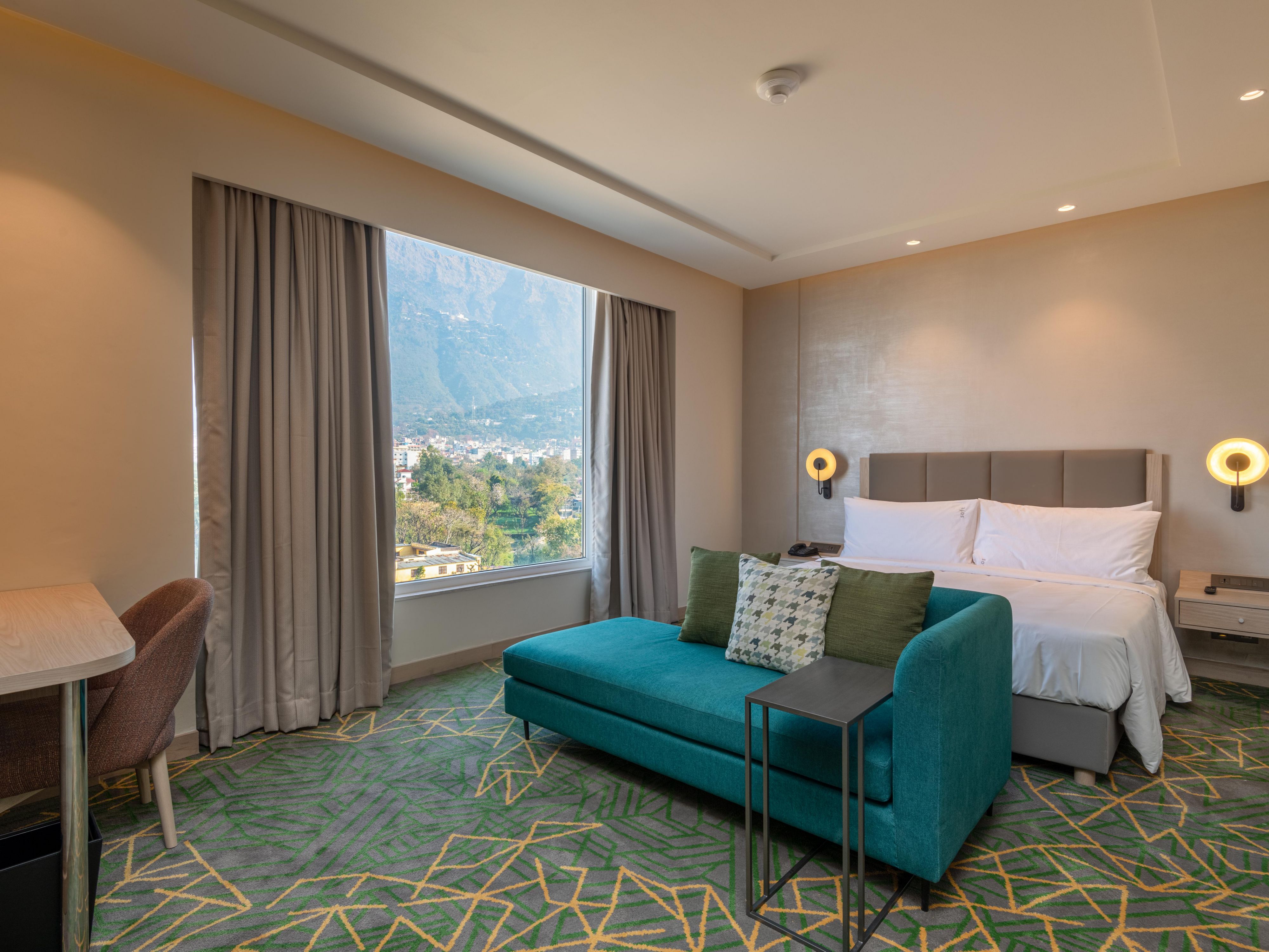 Hotel in Katra | Holiday Inn Katra Vaishno Devi Hotel