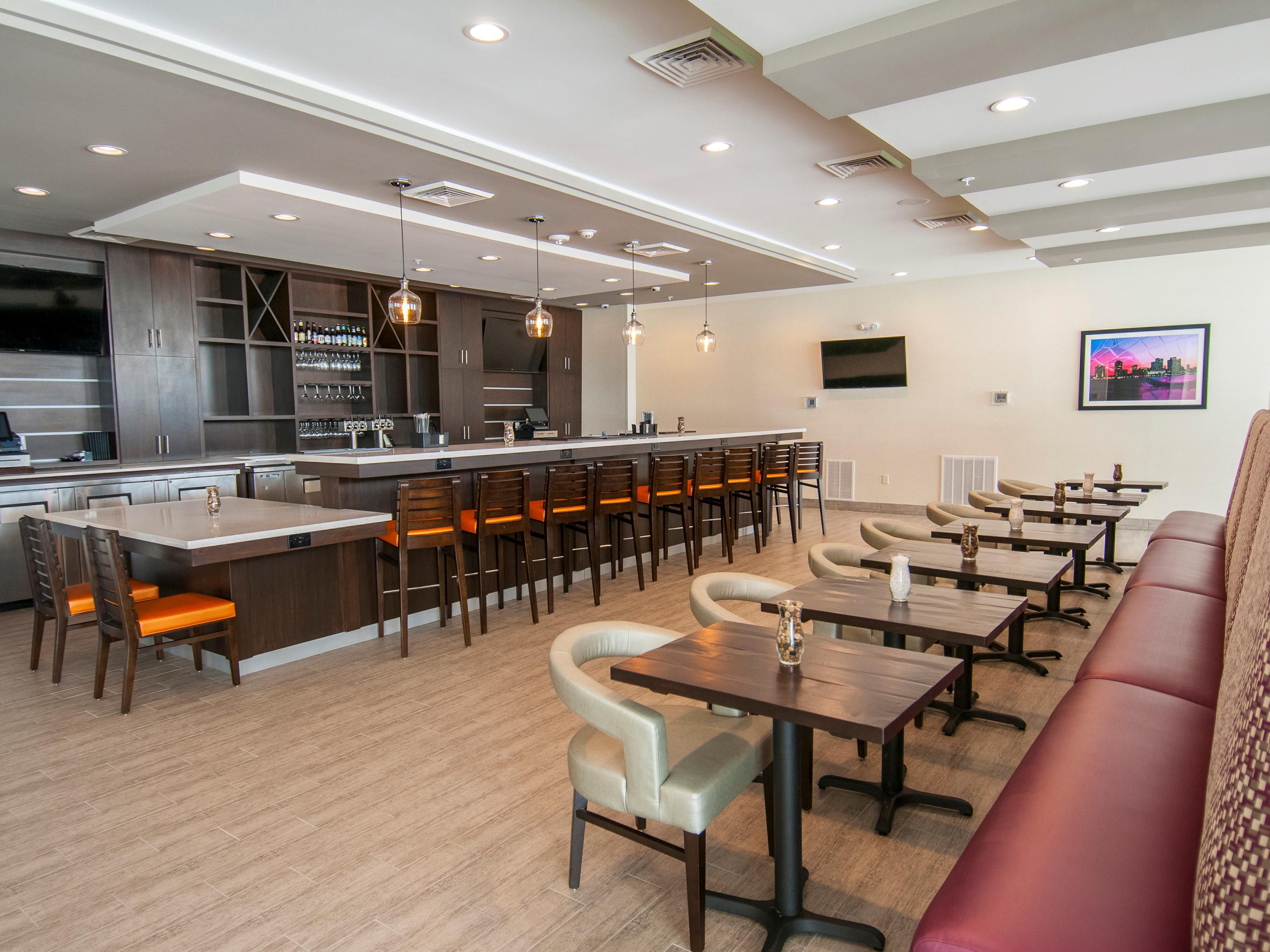 Nola Bar And Grill | Holiday Inn New Orleans Airport North