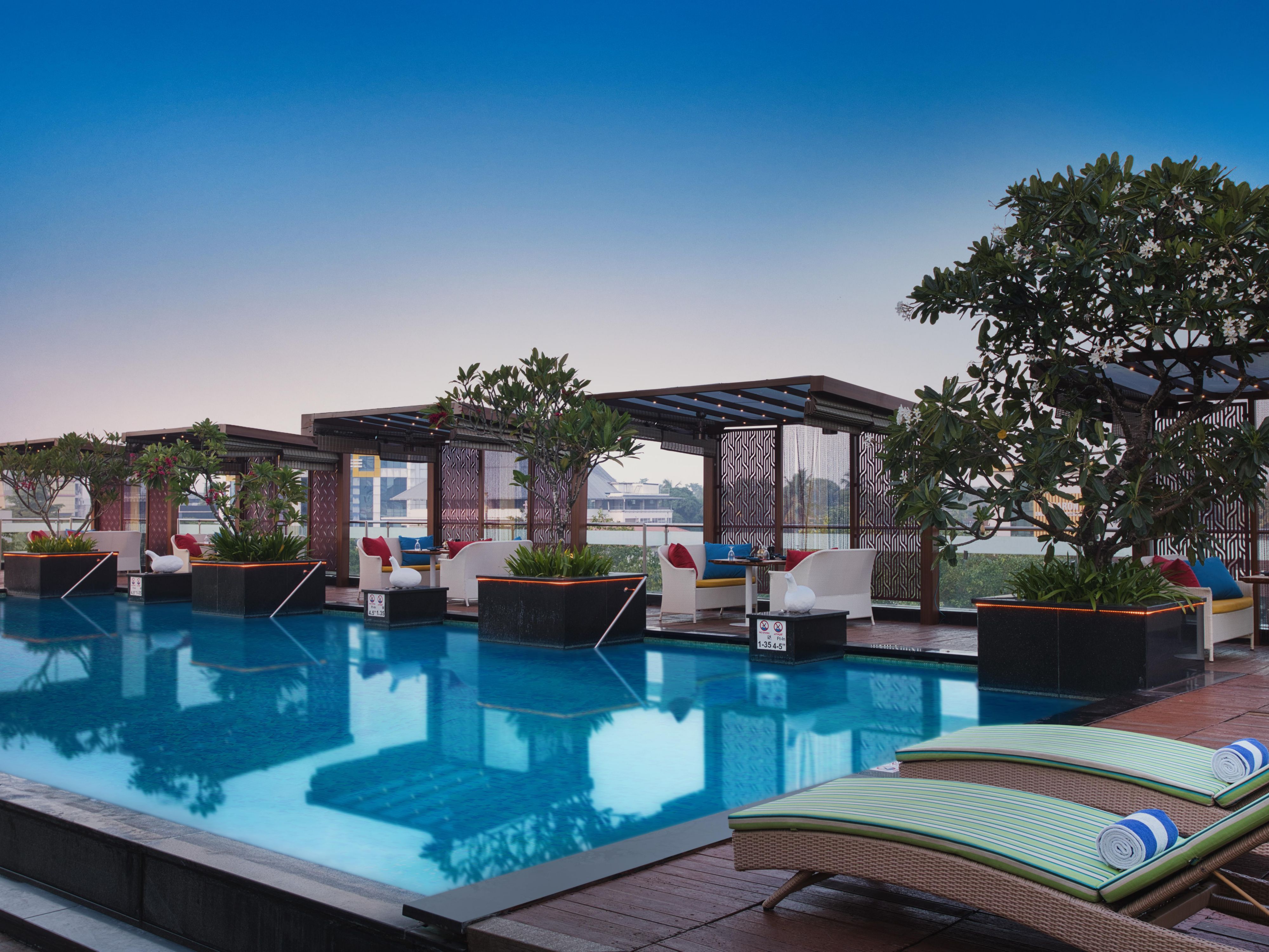 Hotel in Kochi | Holiday Inn Cochin Hotel